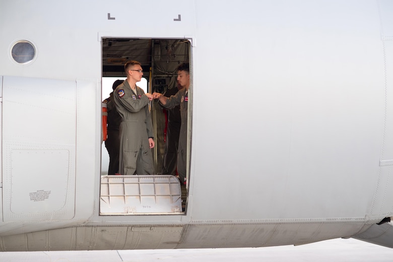 43d AMOG supports joint airdrop training on Green Ramp > Pope Field ...