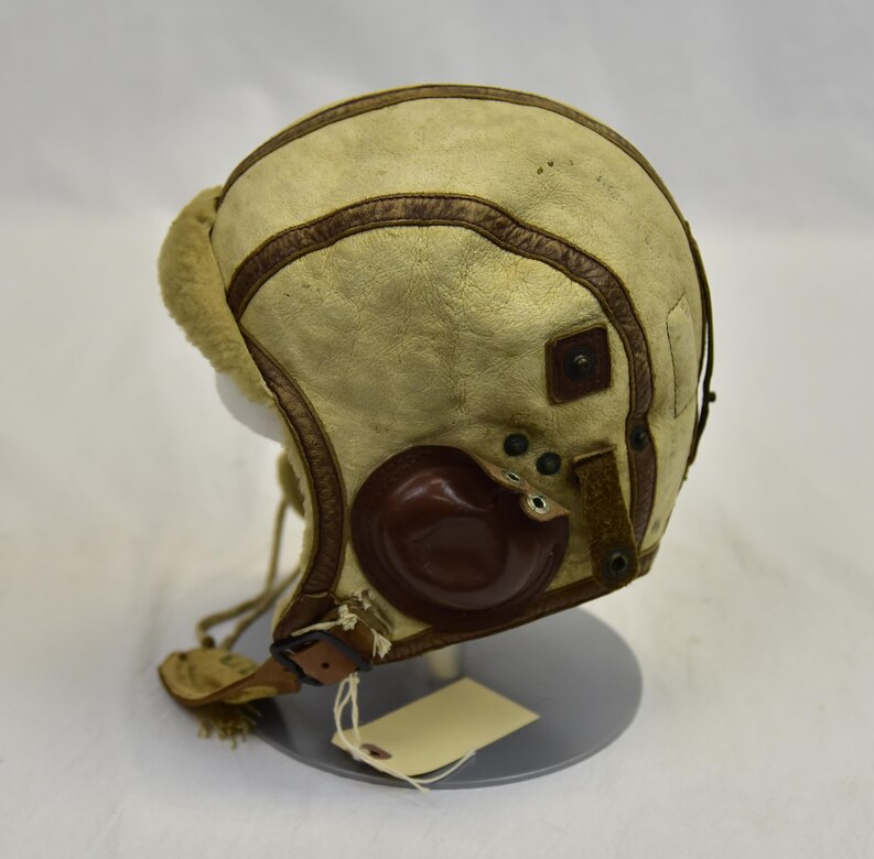 B-5 helmet > National Museum of the United States Air Force™ > Display