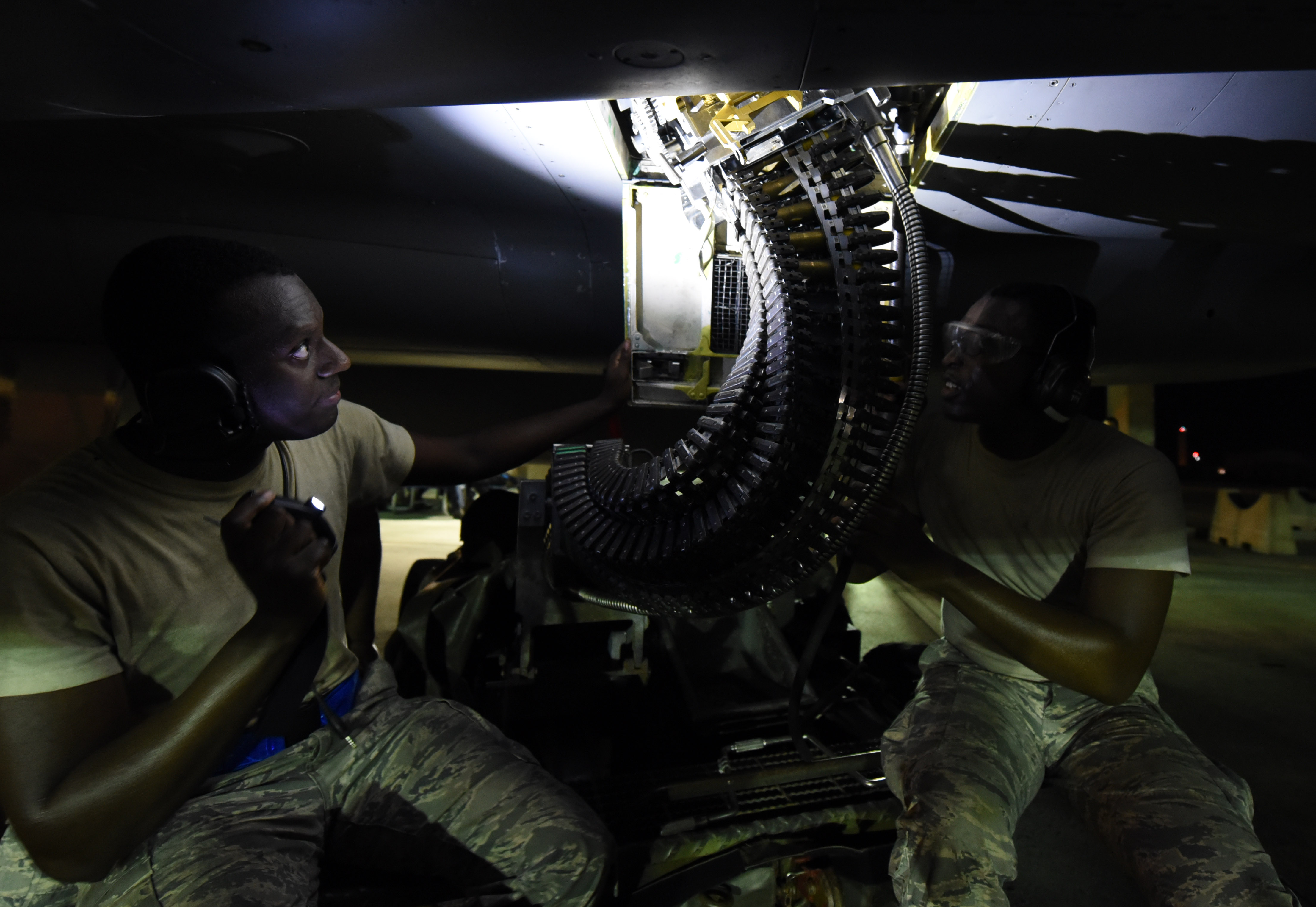 Training for locking and loading > Kadena Air Base > Article Display