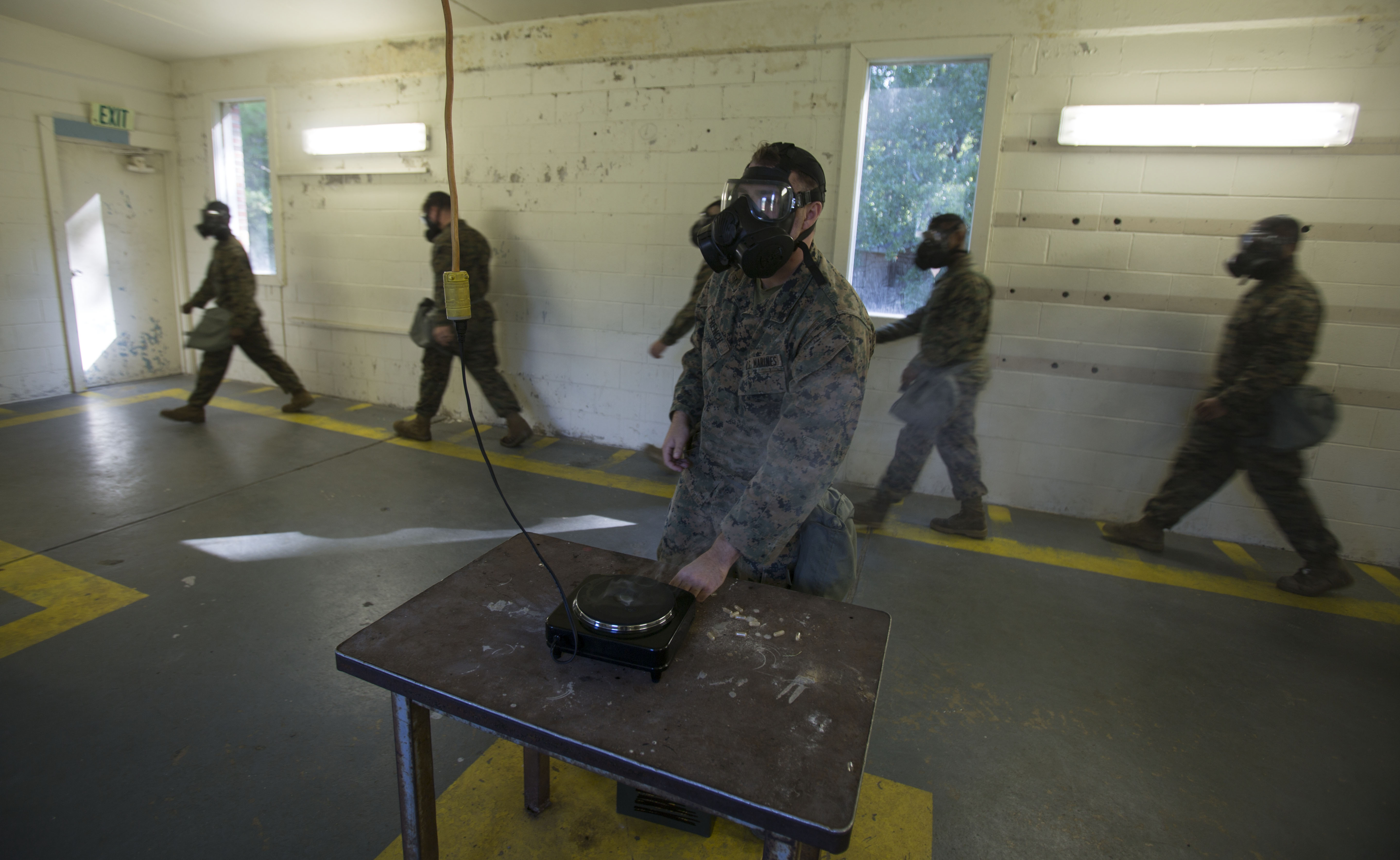 2nd Medical Battalion qualifies in the gas chamber > II Marine ...
