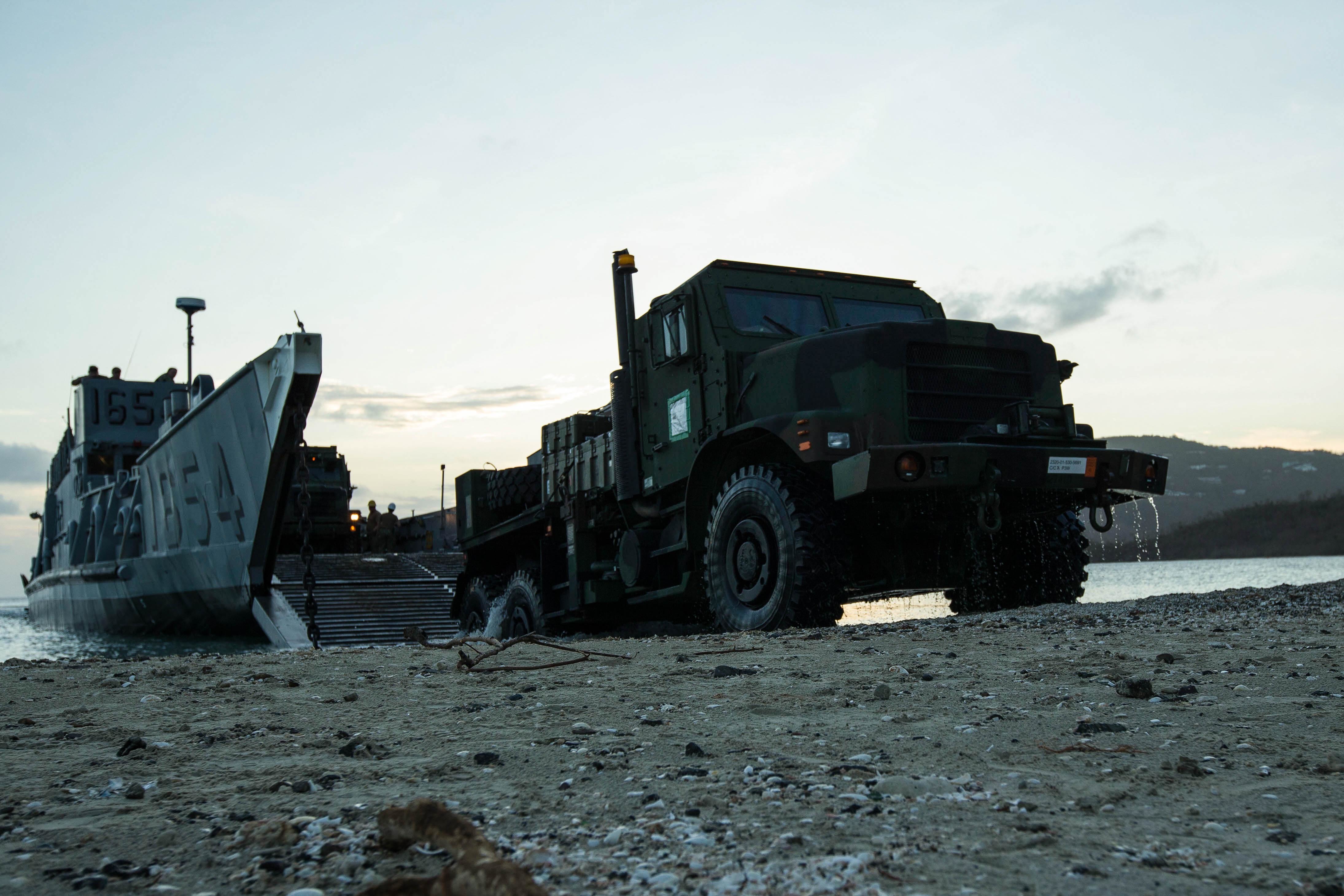 BLT 2/6 joins in the humanitarian aid for victims of Hurricane Irma in ...