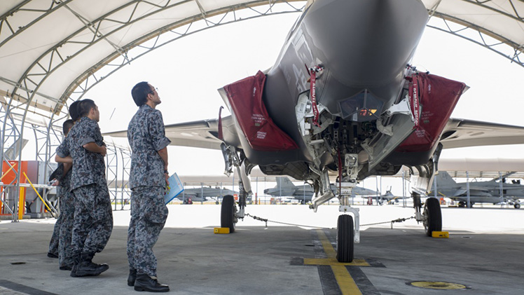 VMFA-121 helps prepare JASDF for F-35A > United States Marine Corps ...