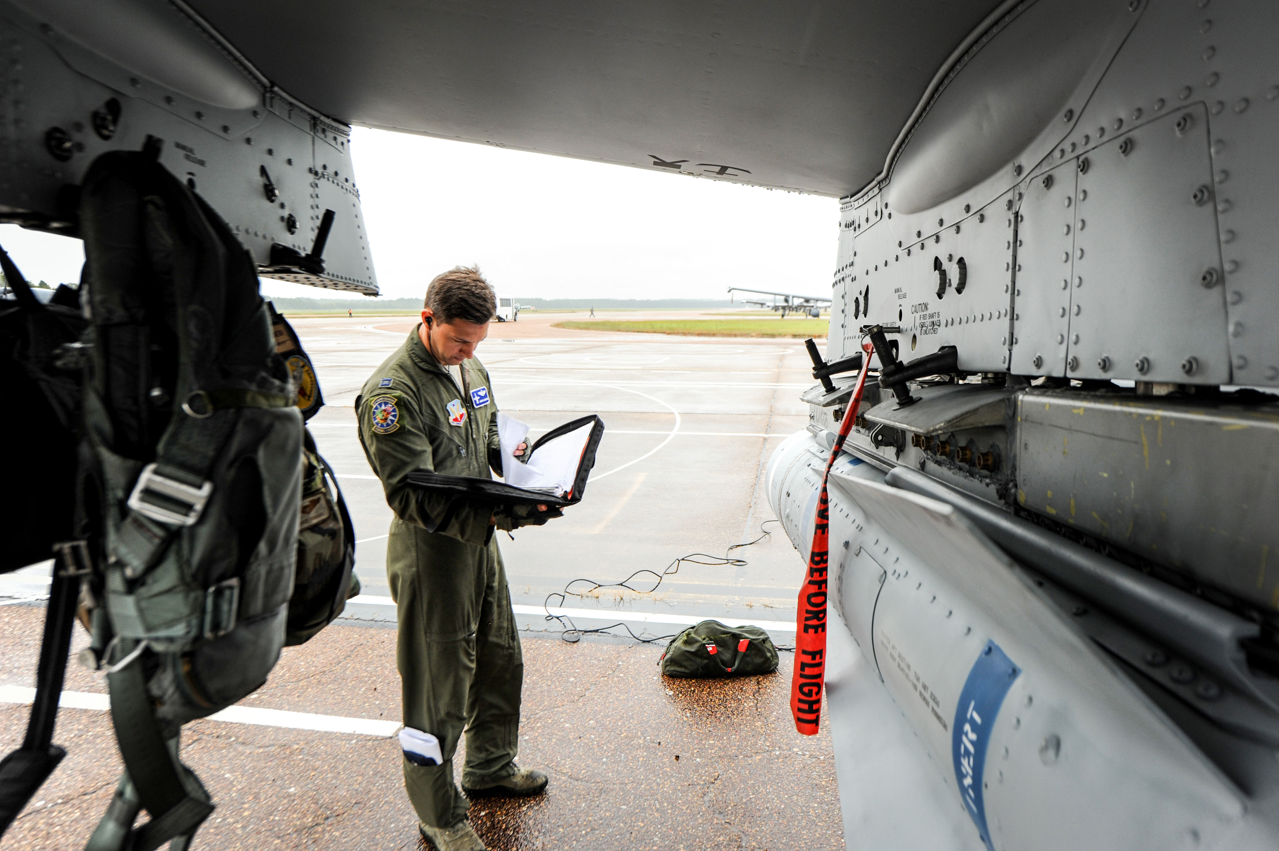 Moody AFB A-10s evacuate to Columbus AFB
