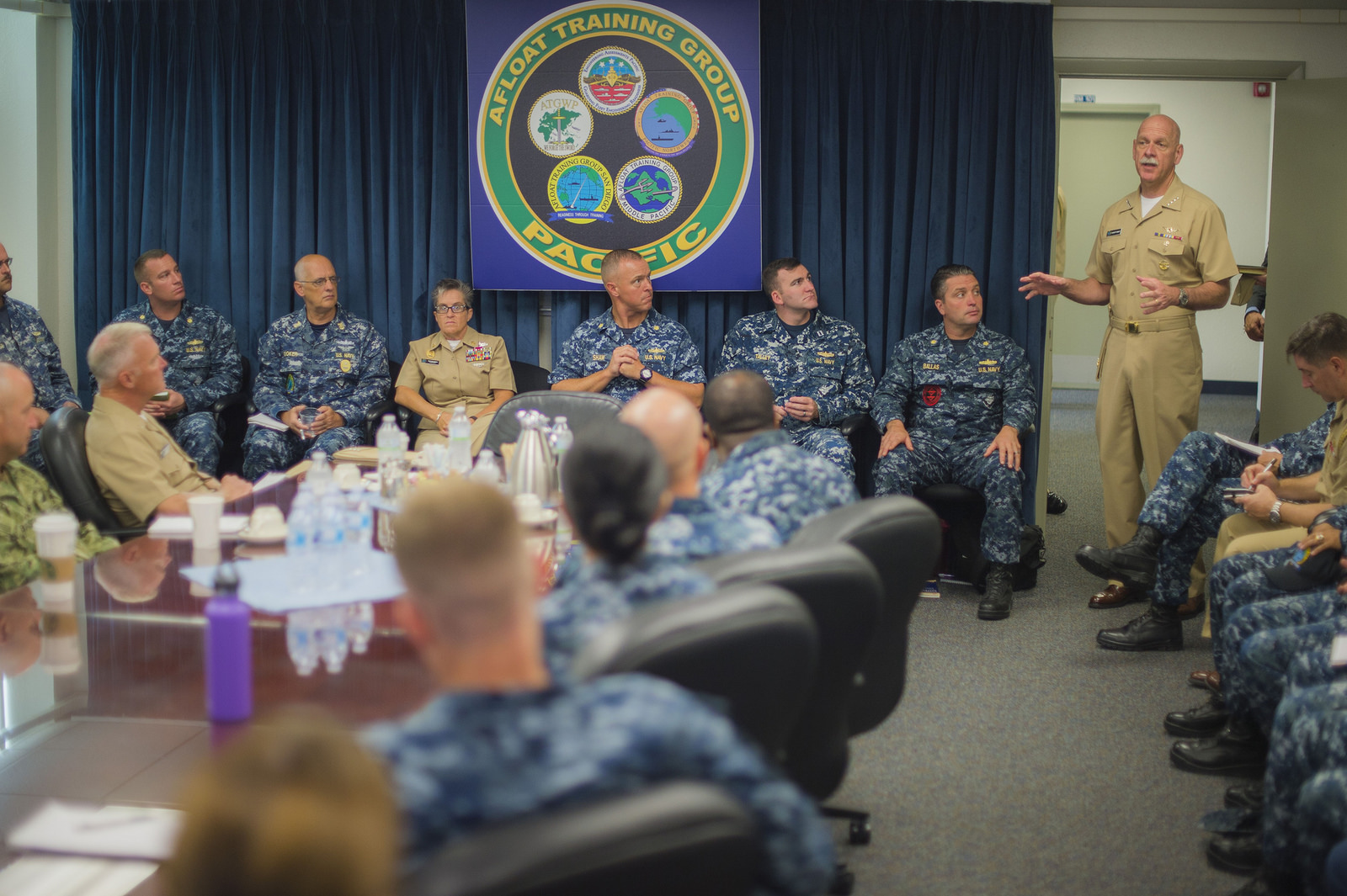 Pacific Fleet Commander Meets with Afloat Training and Assessment ...