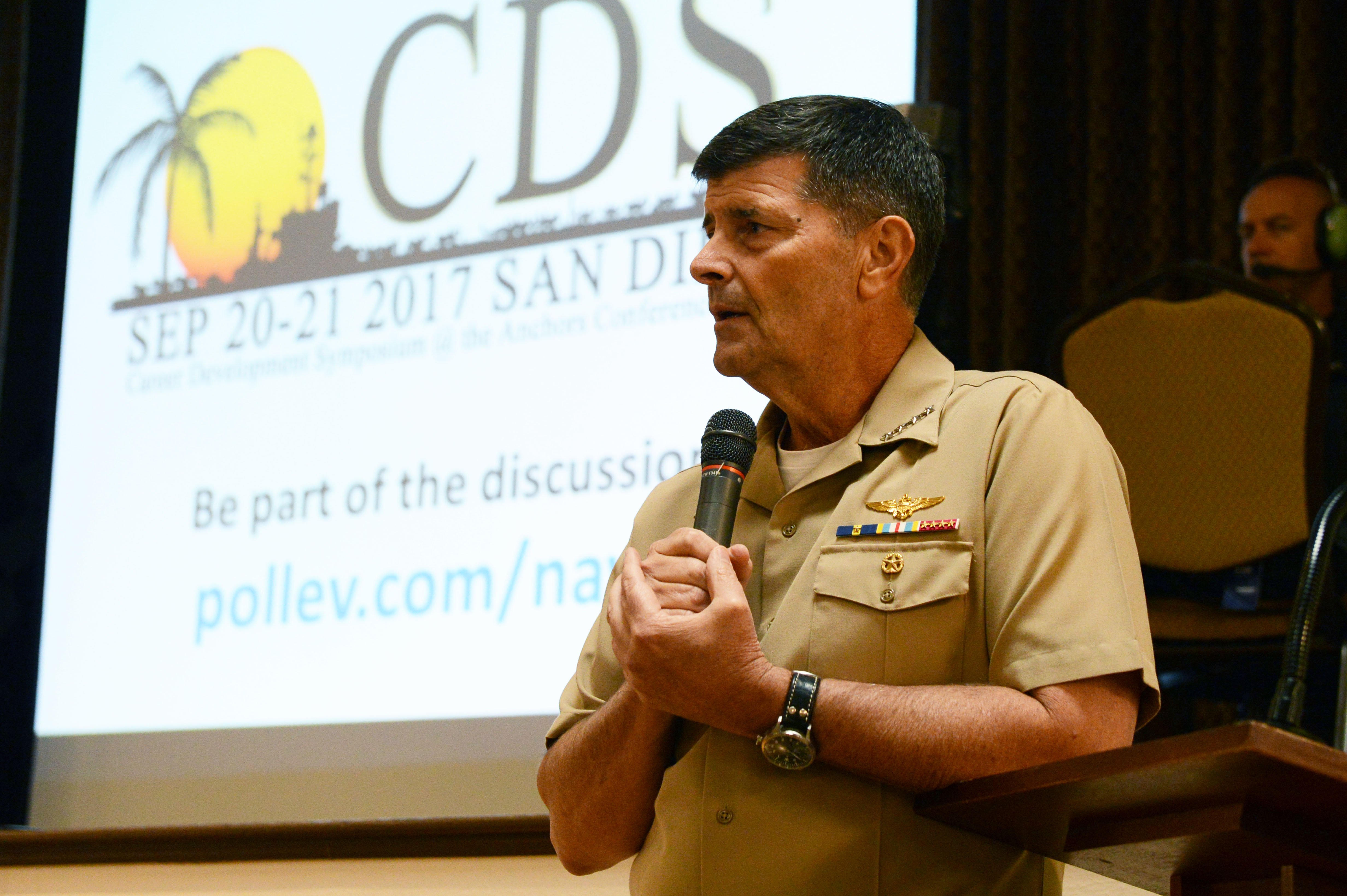 Sailors Interact with Senior Leaders at CDS 17 > United States Navy ...