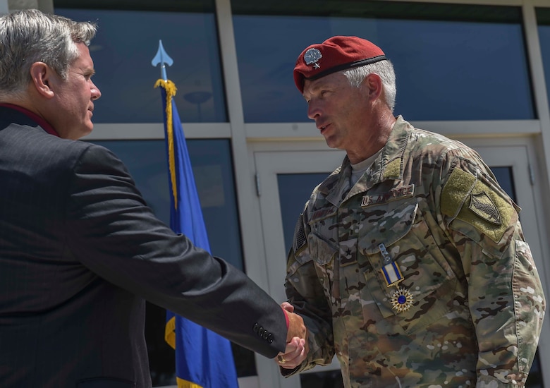 “Lead from the front”: Special Tactics general officer retires > Air ...