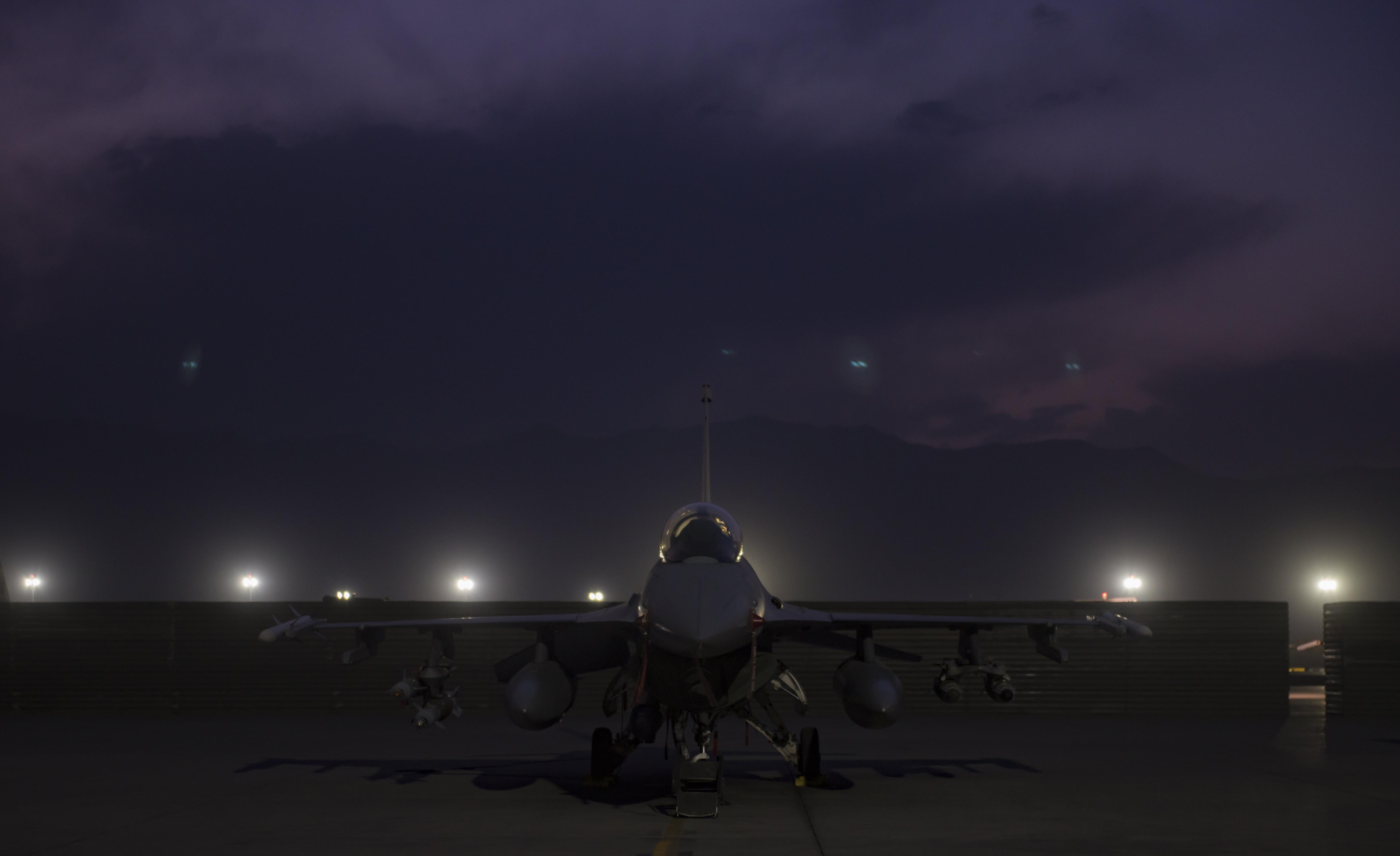 F-16s light the night > U.S. Air Forces Central > Display
