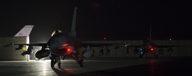 F-16s light the night > U.S. Air Forces Central Command > News
