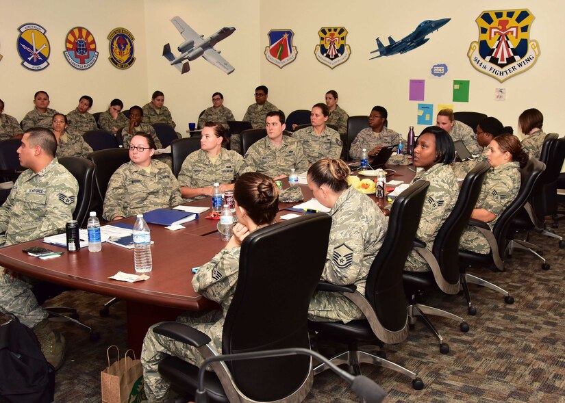 Luke FSS Provides CSS training > 944th Fighter Wing > Article Display