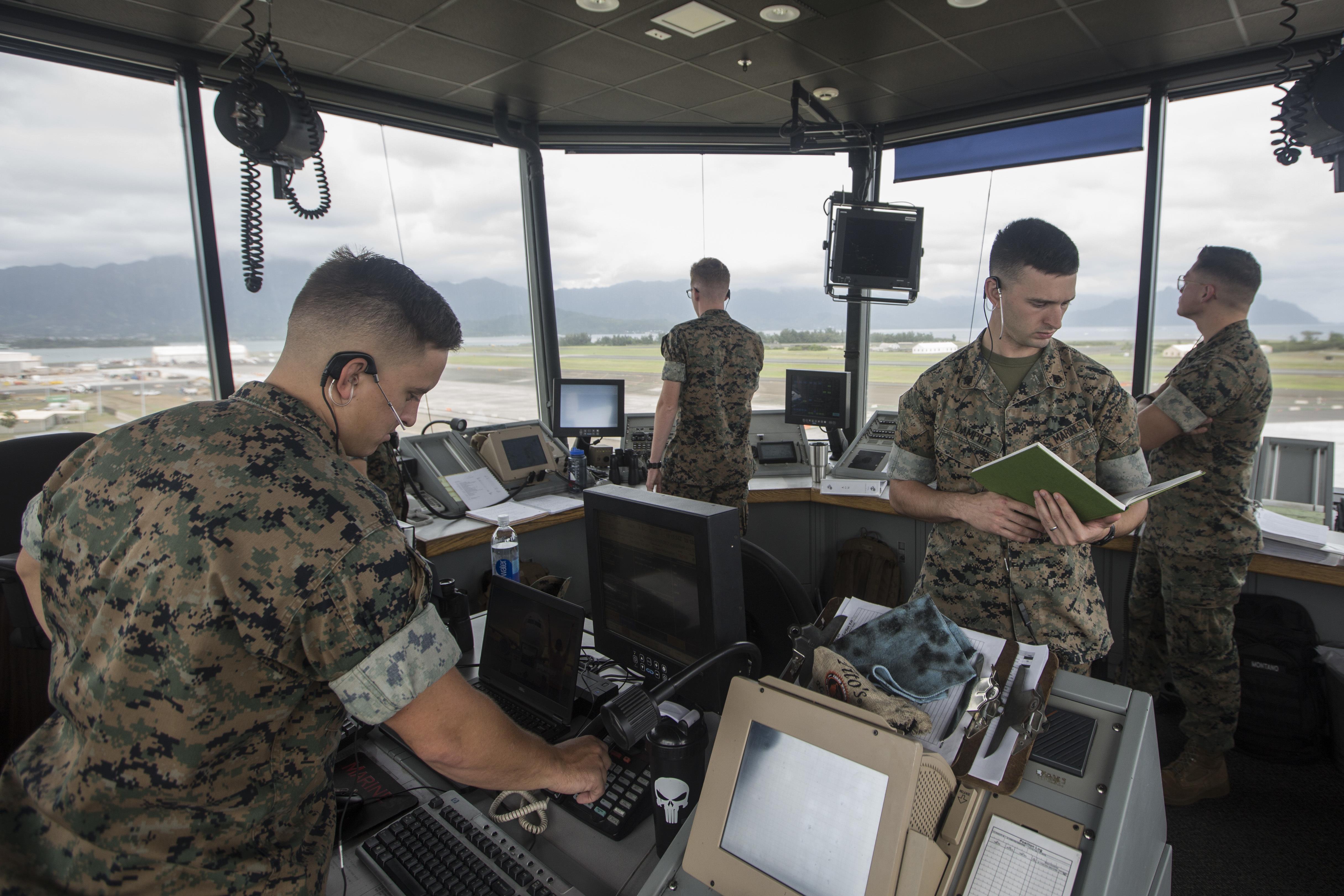 ATC maintains safety in the sky > Marine Corps Base Hawaii > News ...