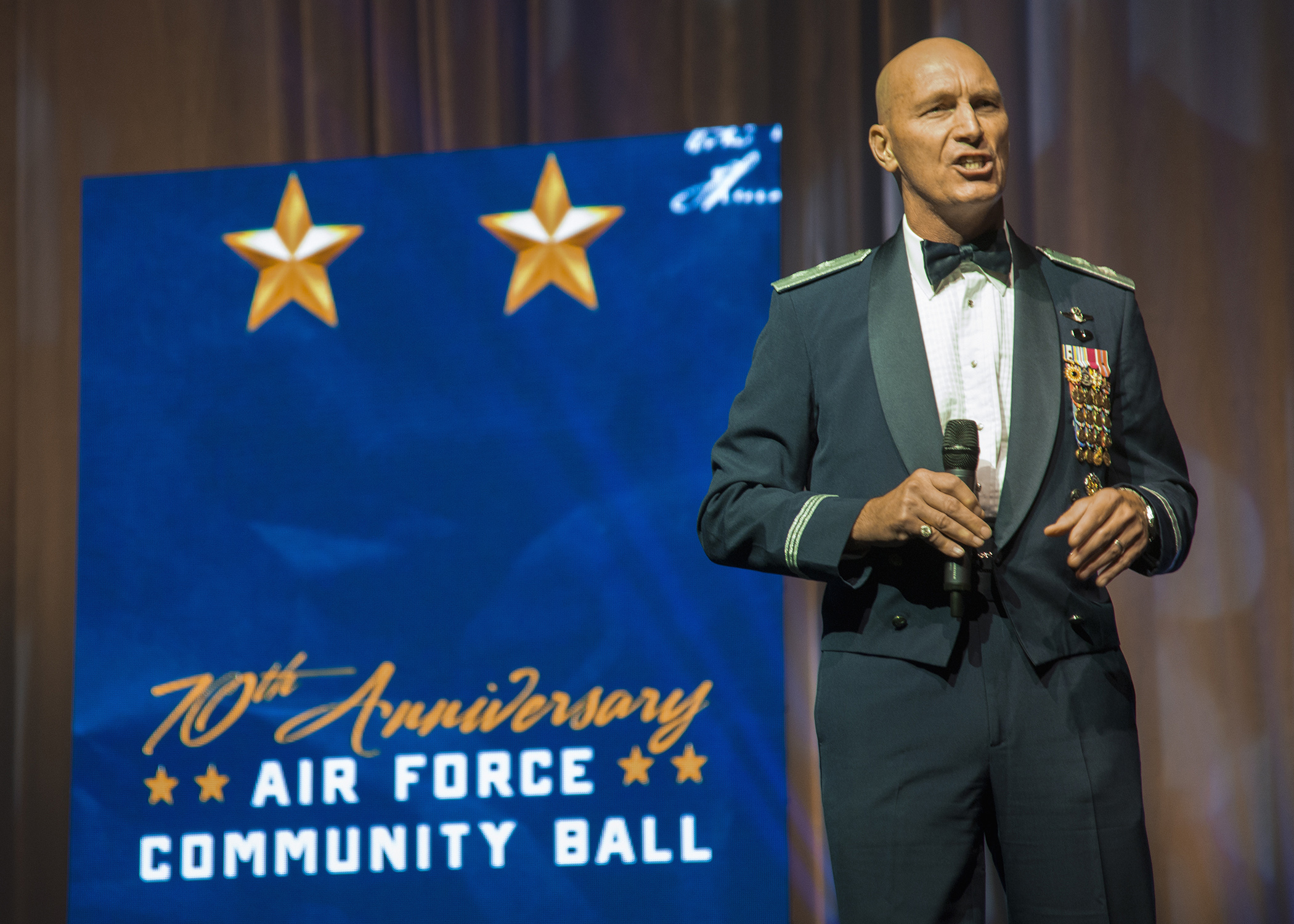 Air Force Ball speaker completes flying career where it began > Vance ...