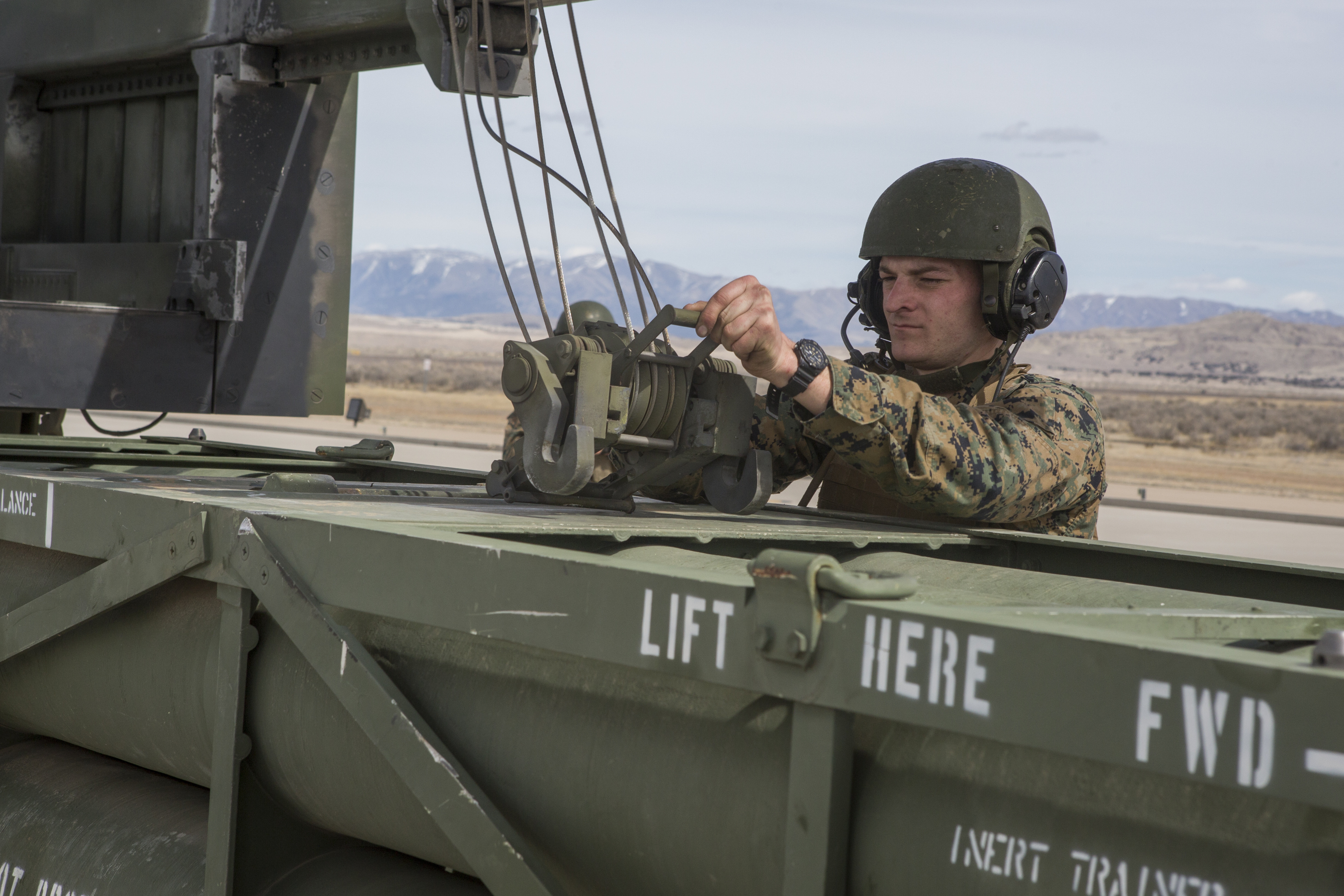 Marines with 2/14 conduct a live-fire HIMARS raid > United States ...
