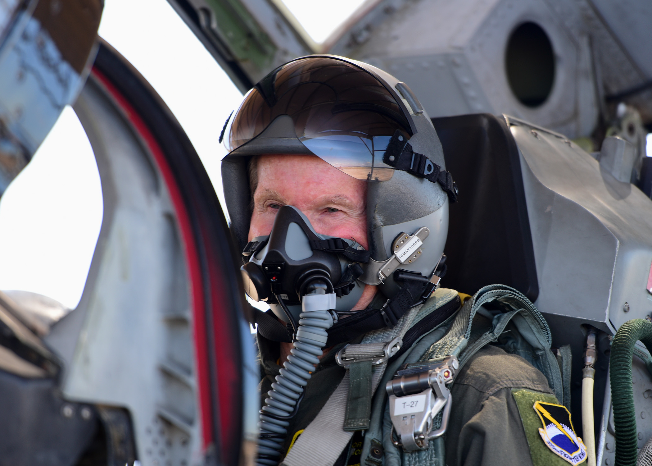 Senator Bill Nelson receives familiarization flight at Tyndall ...
