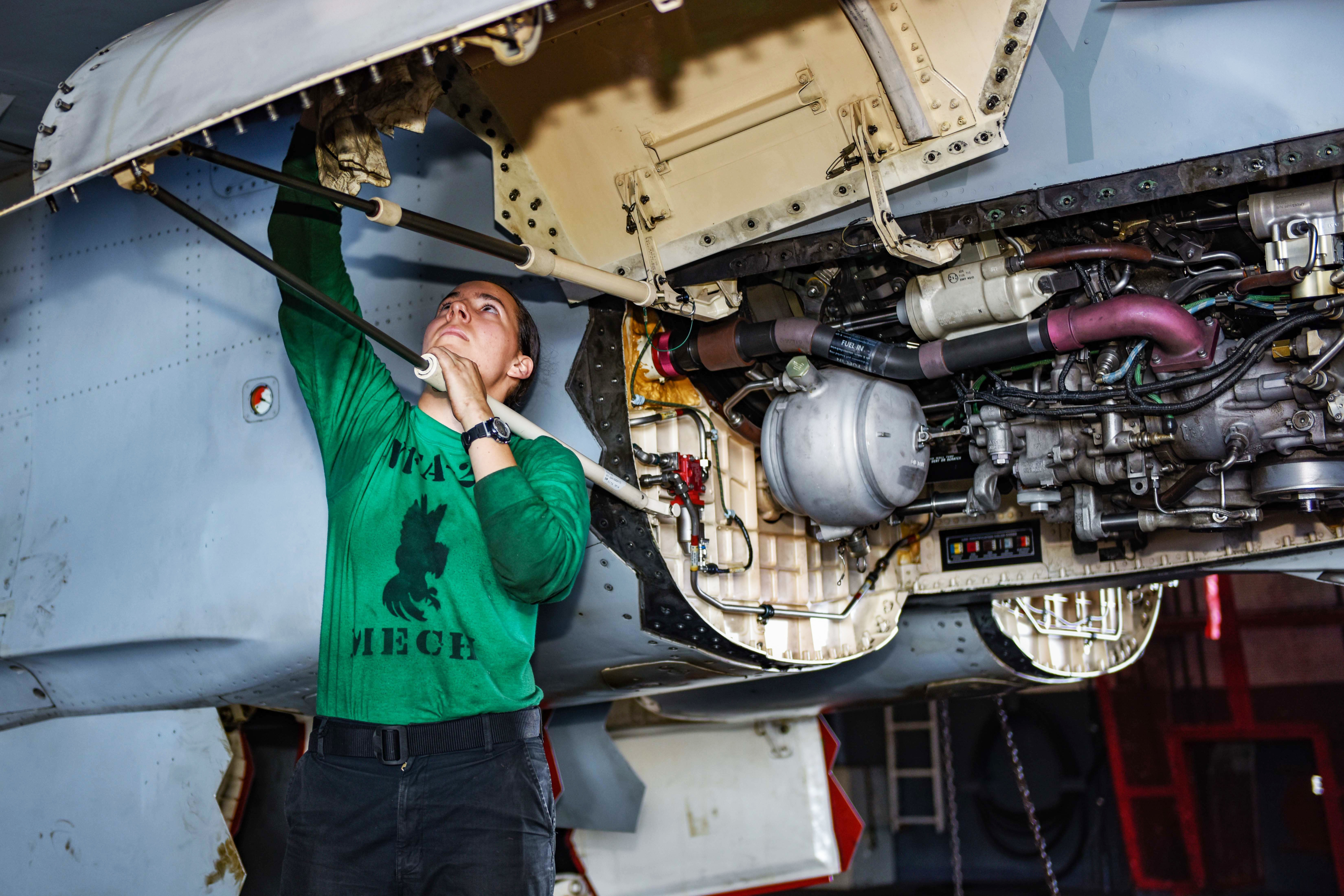 Super Hornet Maintenance | U.S. Department of War
