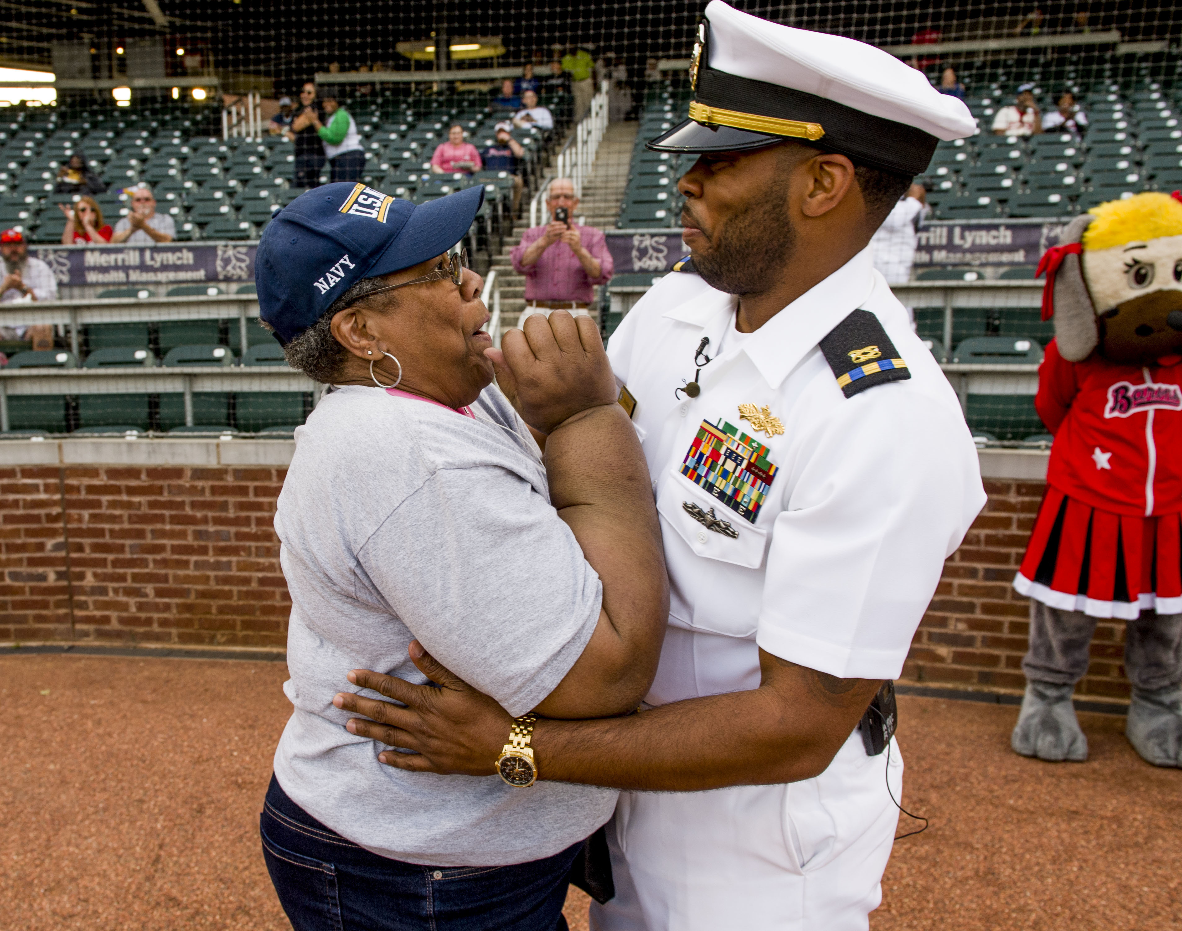 Seabee Surprises His Biggest Fan > Seabee Magazine > News