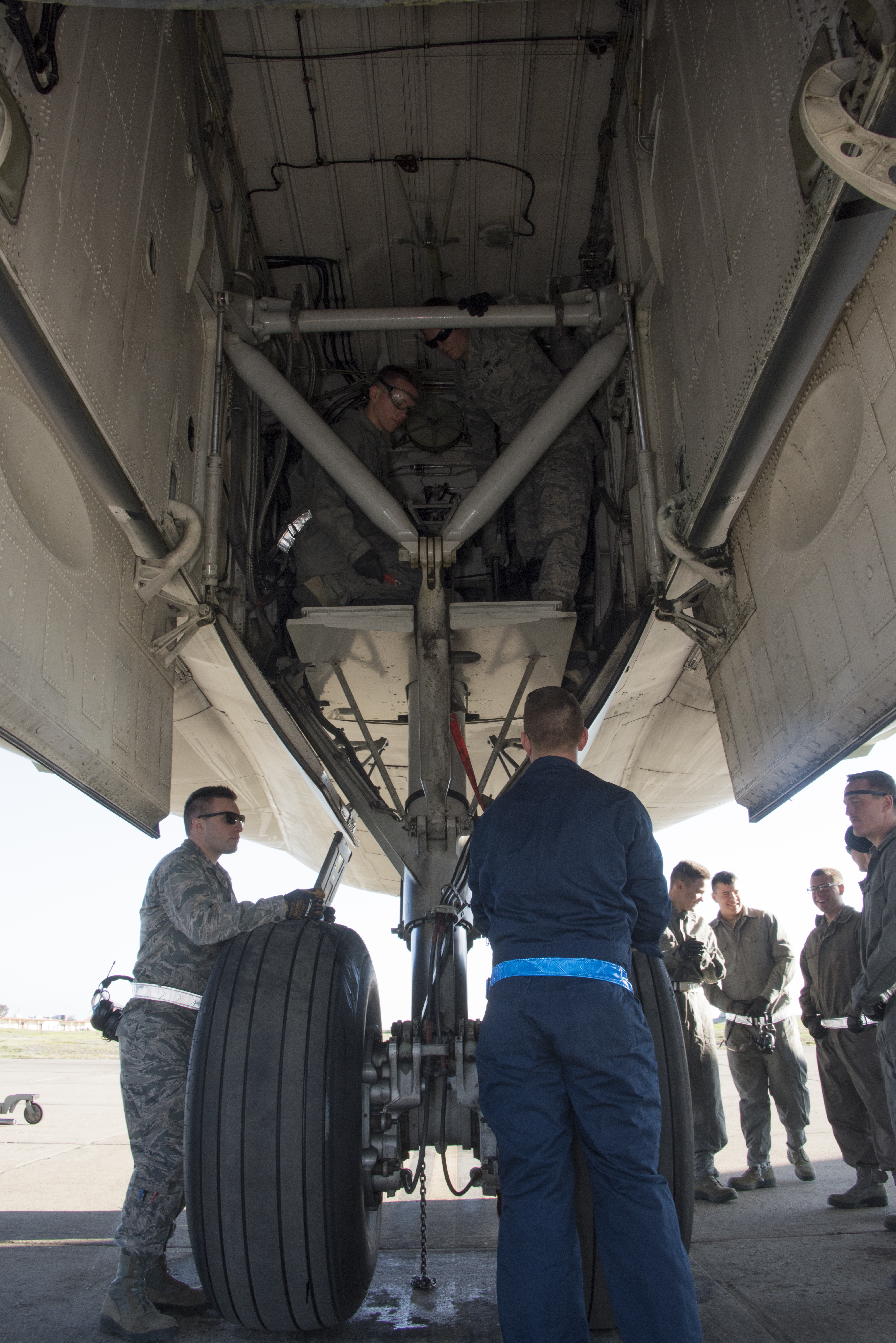 373rd Training Squadron maintains maintainers > Travis Air Force Base ...