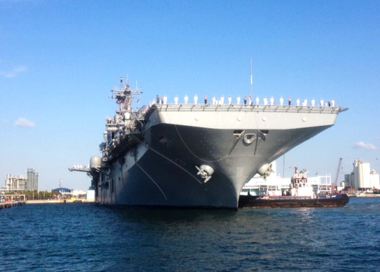 USS Kearsarge Arrives in Port Everglades for Fleet Week > United States ...