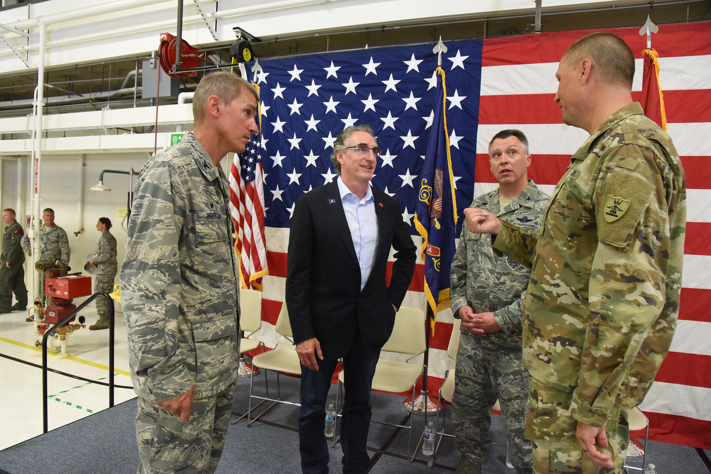 Happy Hooligans welcome new Wing commander > 119th Wing > Article Display