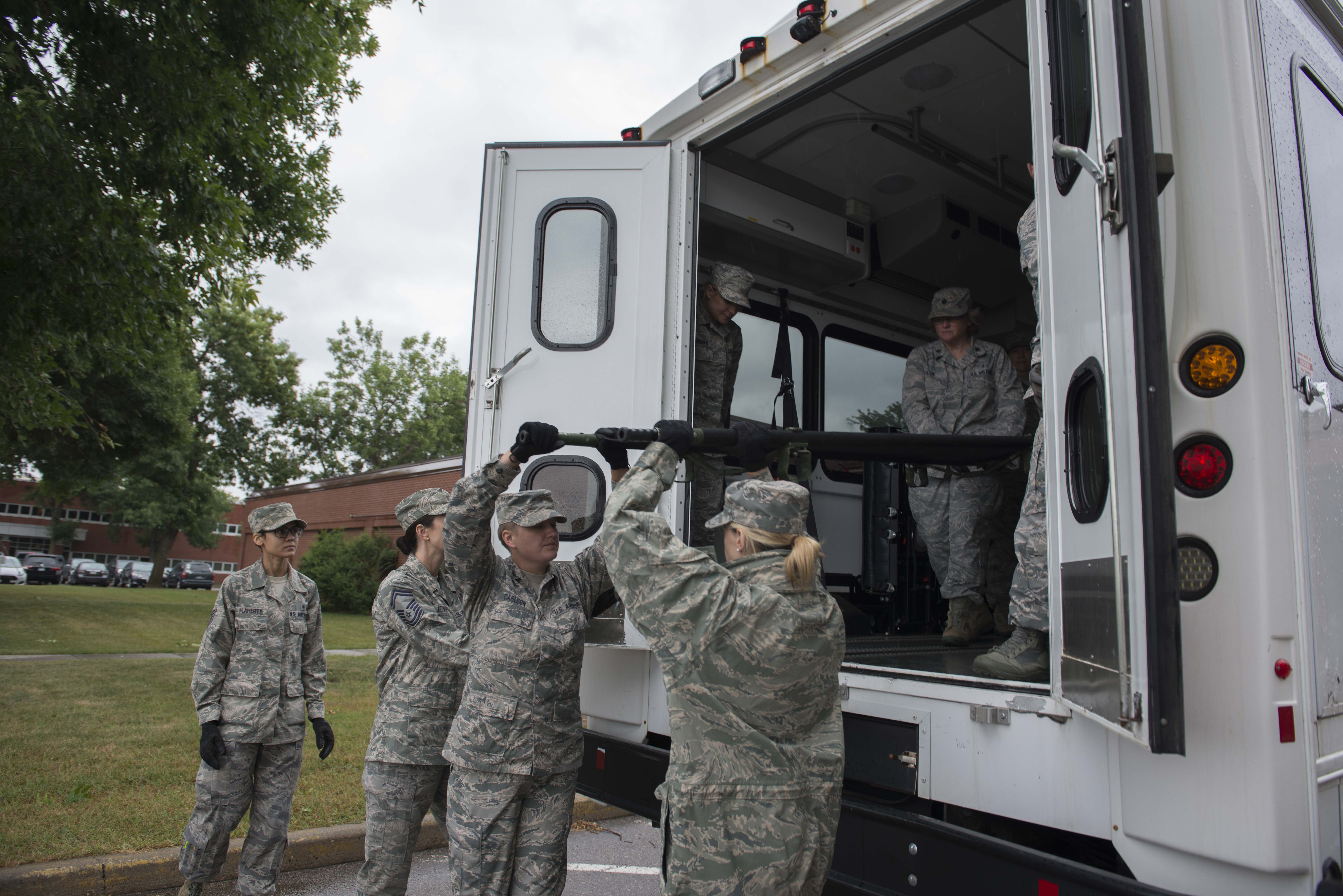 ASTS litter lift provides training for the field > Minneapolis-St Paul ...
