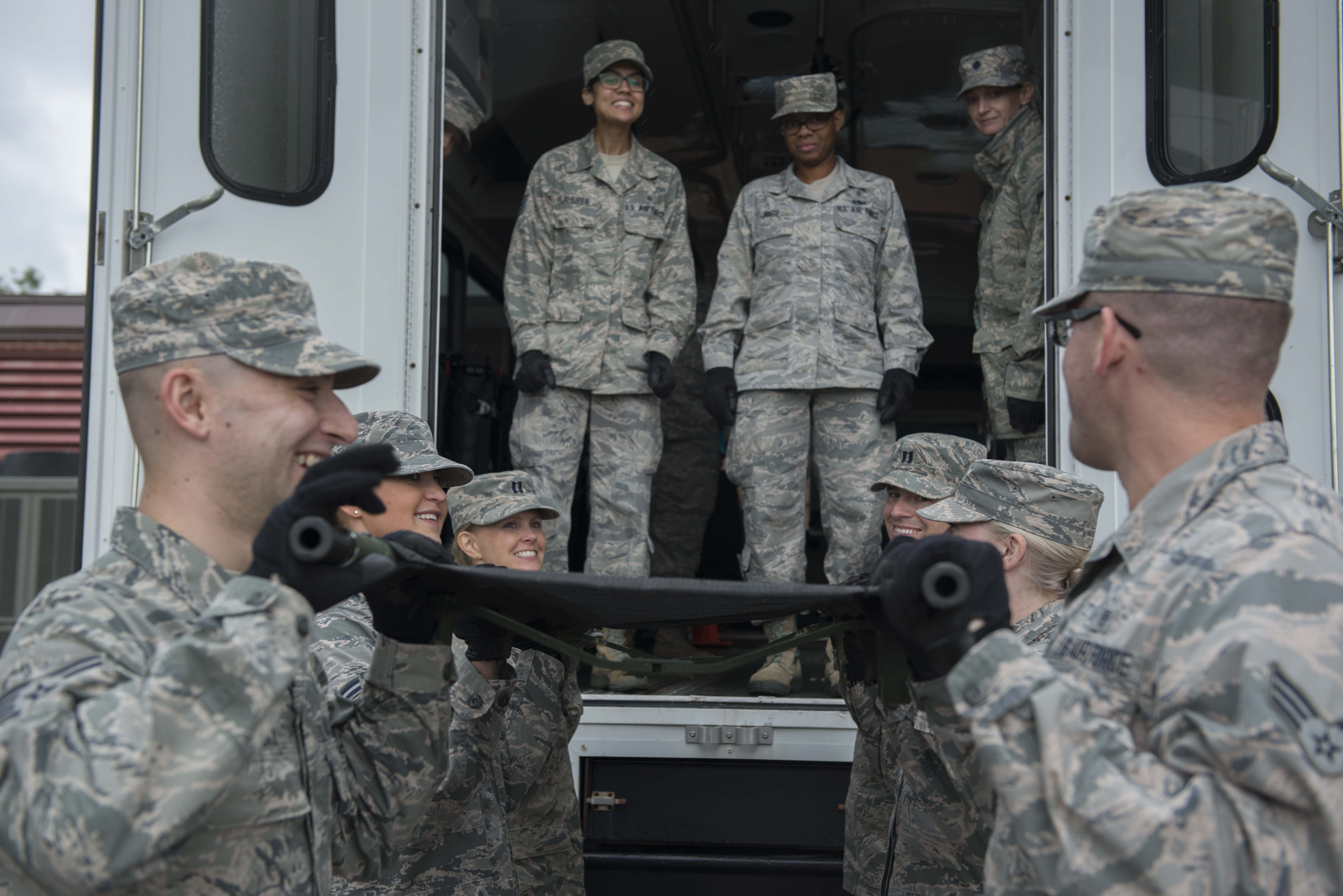 ASTS litter lift provides training for the field > Minneapolis-St Paul ...