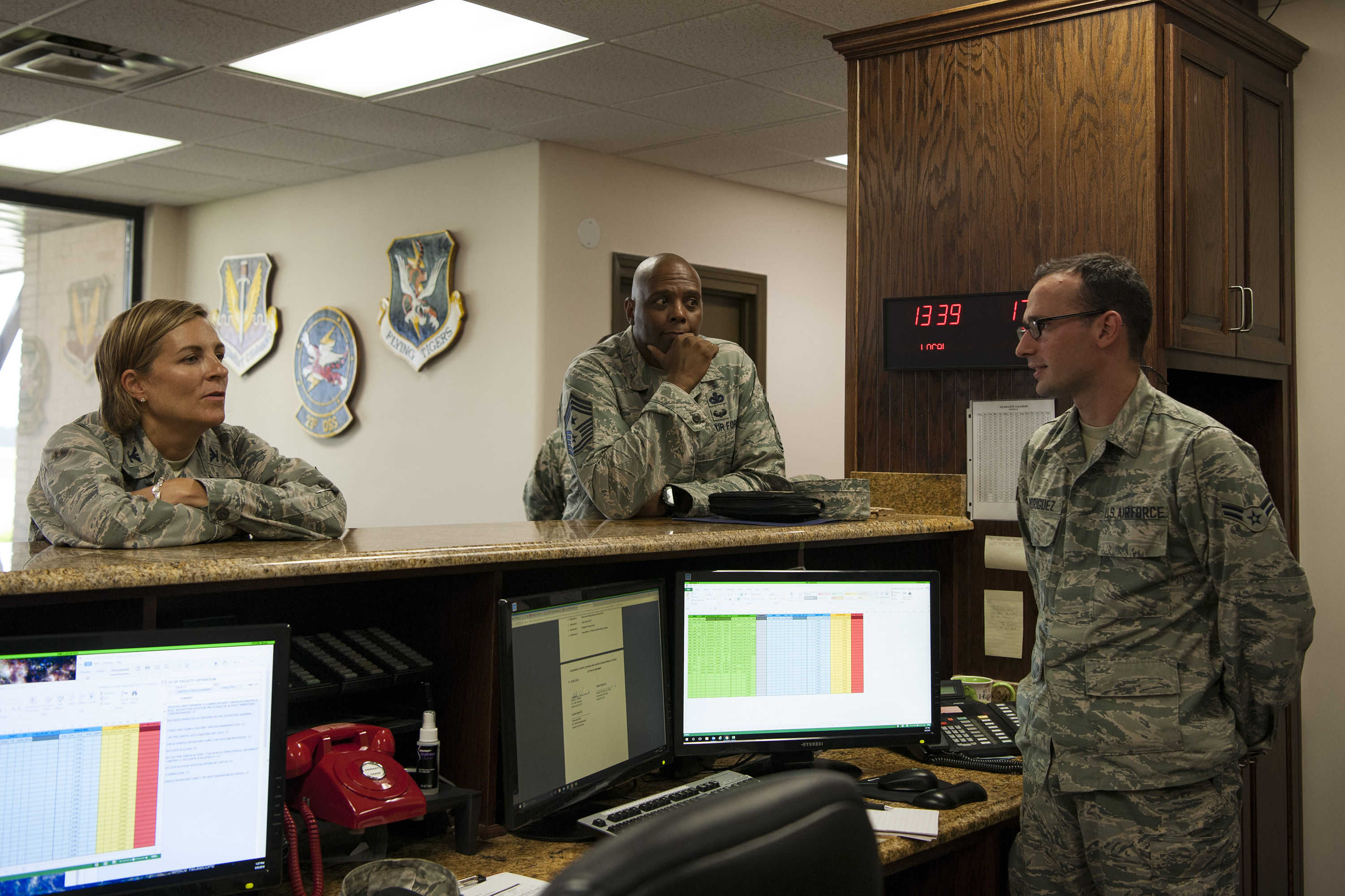 Wing leadership gains brighter view of 23d OSS > Moody Air Force Base ...