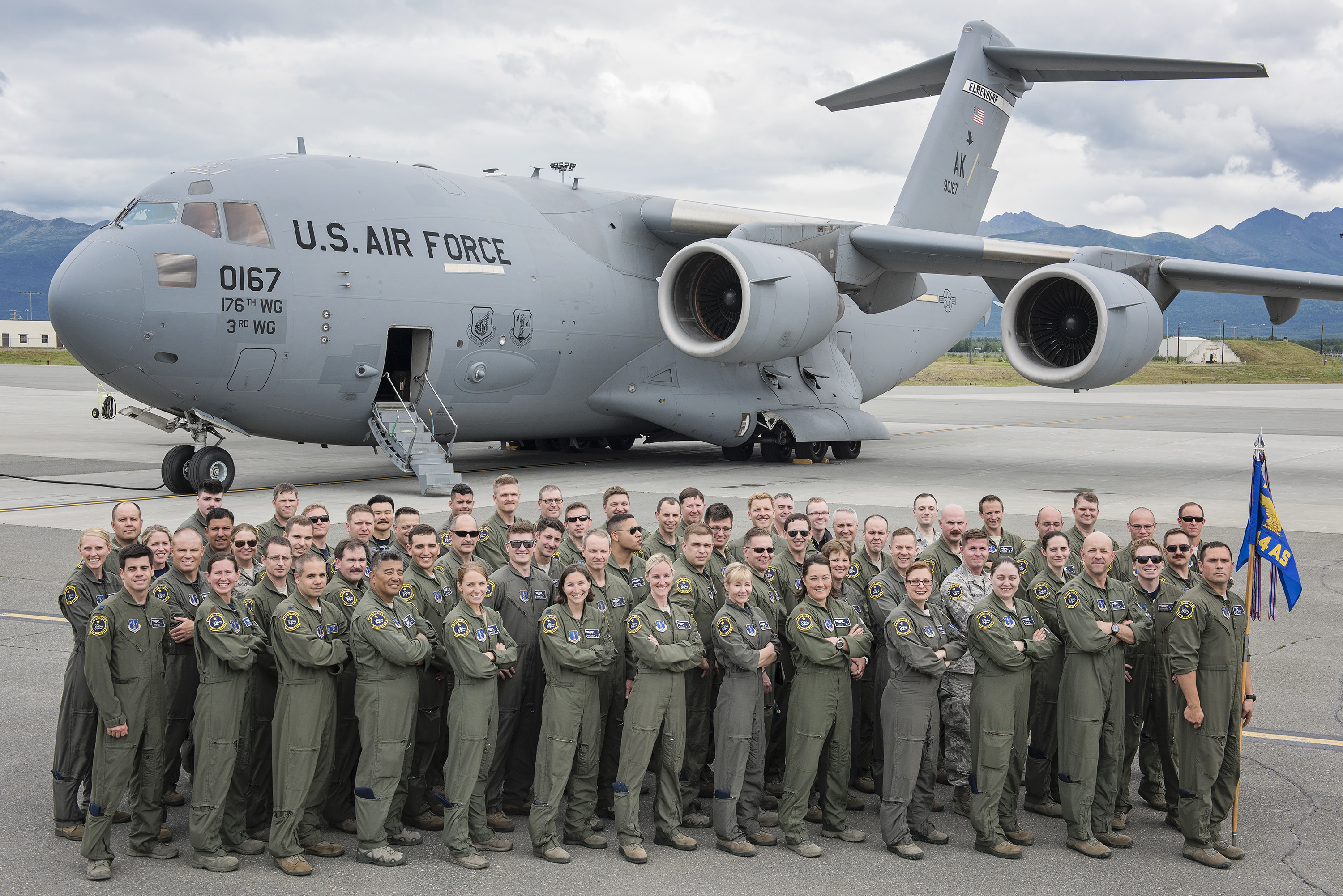 Air Guard C-17s move to 144th Airlift Squadron: Guardsmen honor their ...