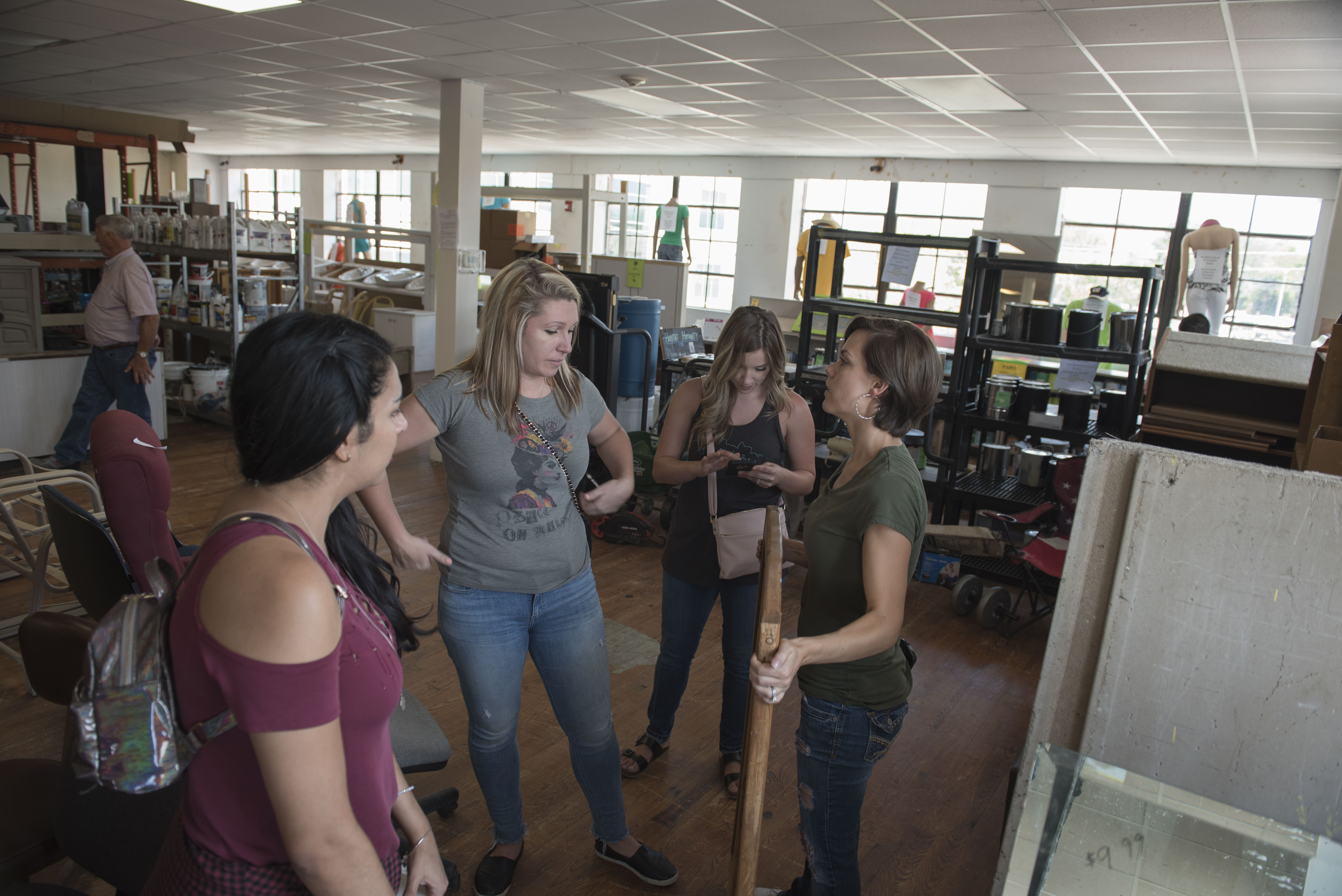 Homefront Room Revival: Deployment. Move. Redecorate. Repeat. > Seymour ...