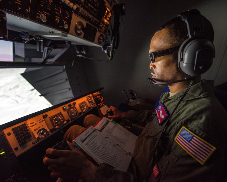 Advanced training prepares boom operators for future > U.S. Air Force ...
