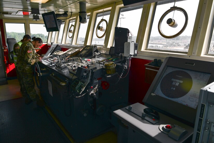 597th, 7th Trans. Bdes. conduct port-opening training > Joint Base ...