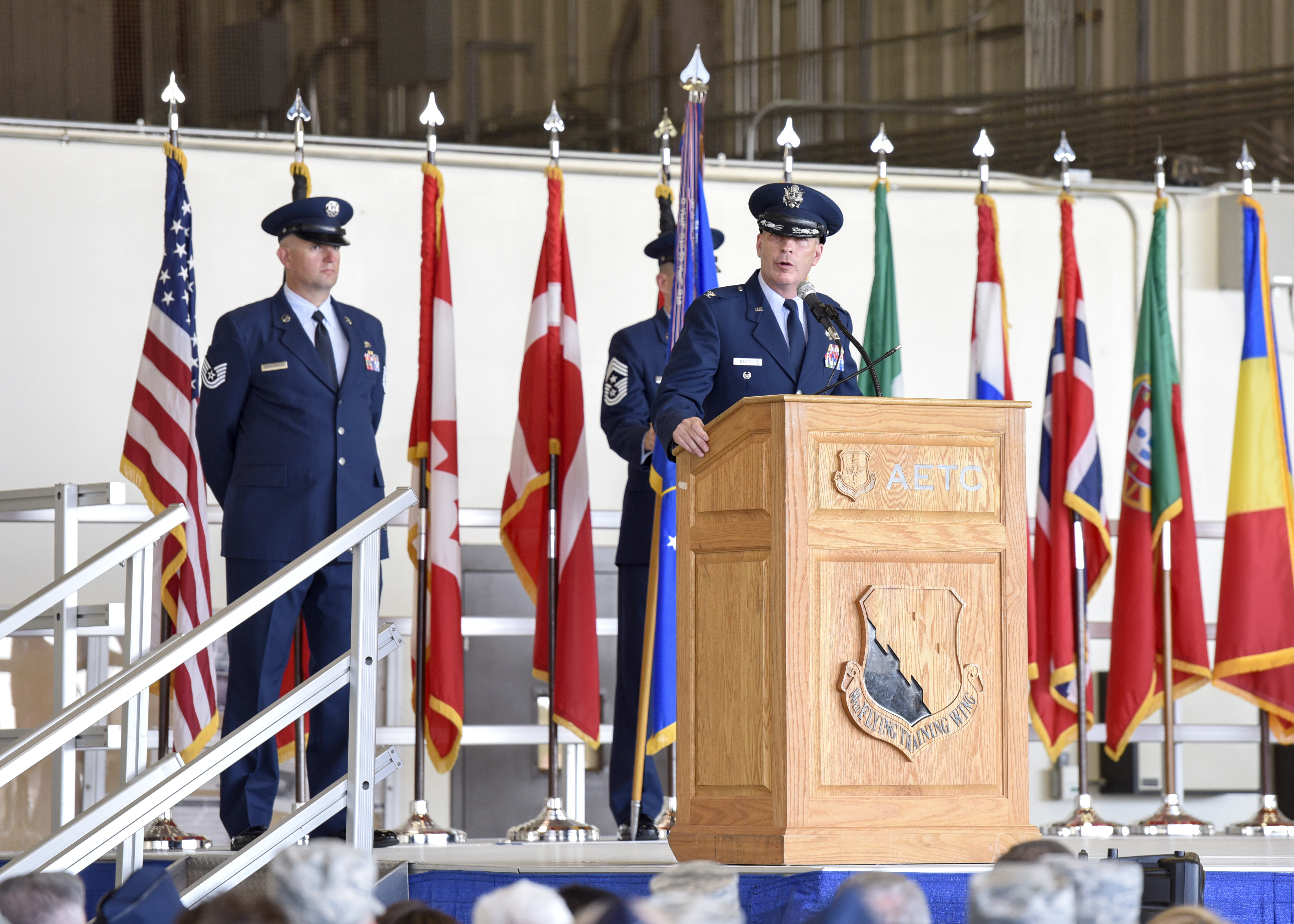 Driggers assumes command of 80th FTW > Sheppard Air Force Base ...