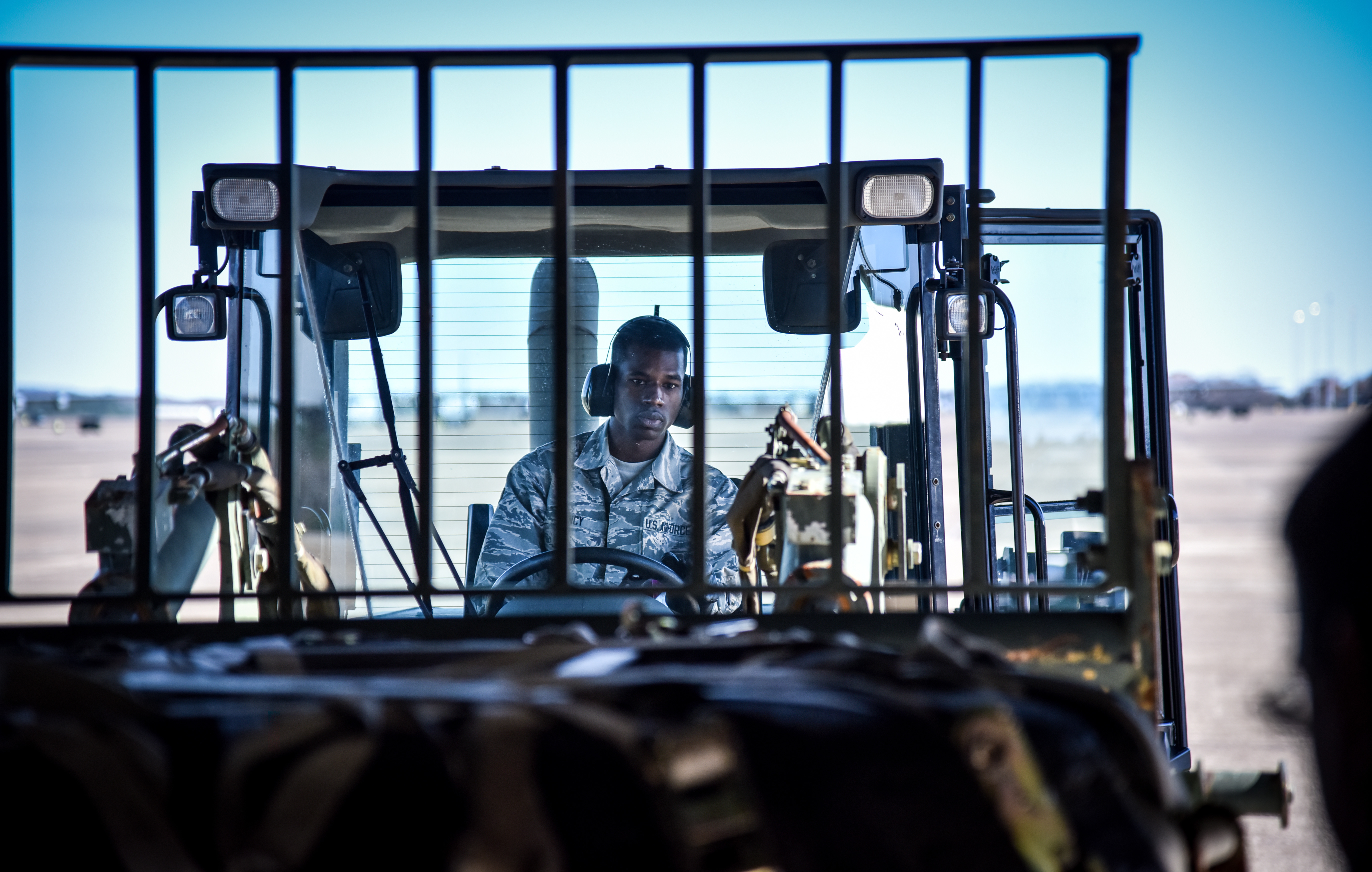 Static Load Training > 913th Airlift Group > Article Display