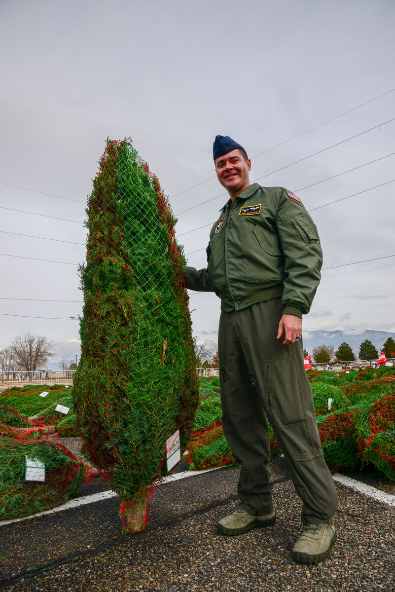 Trees for Troops > Kirtland Air Force Base > Article Display