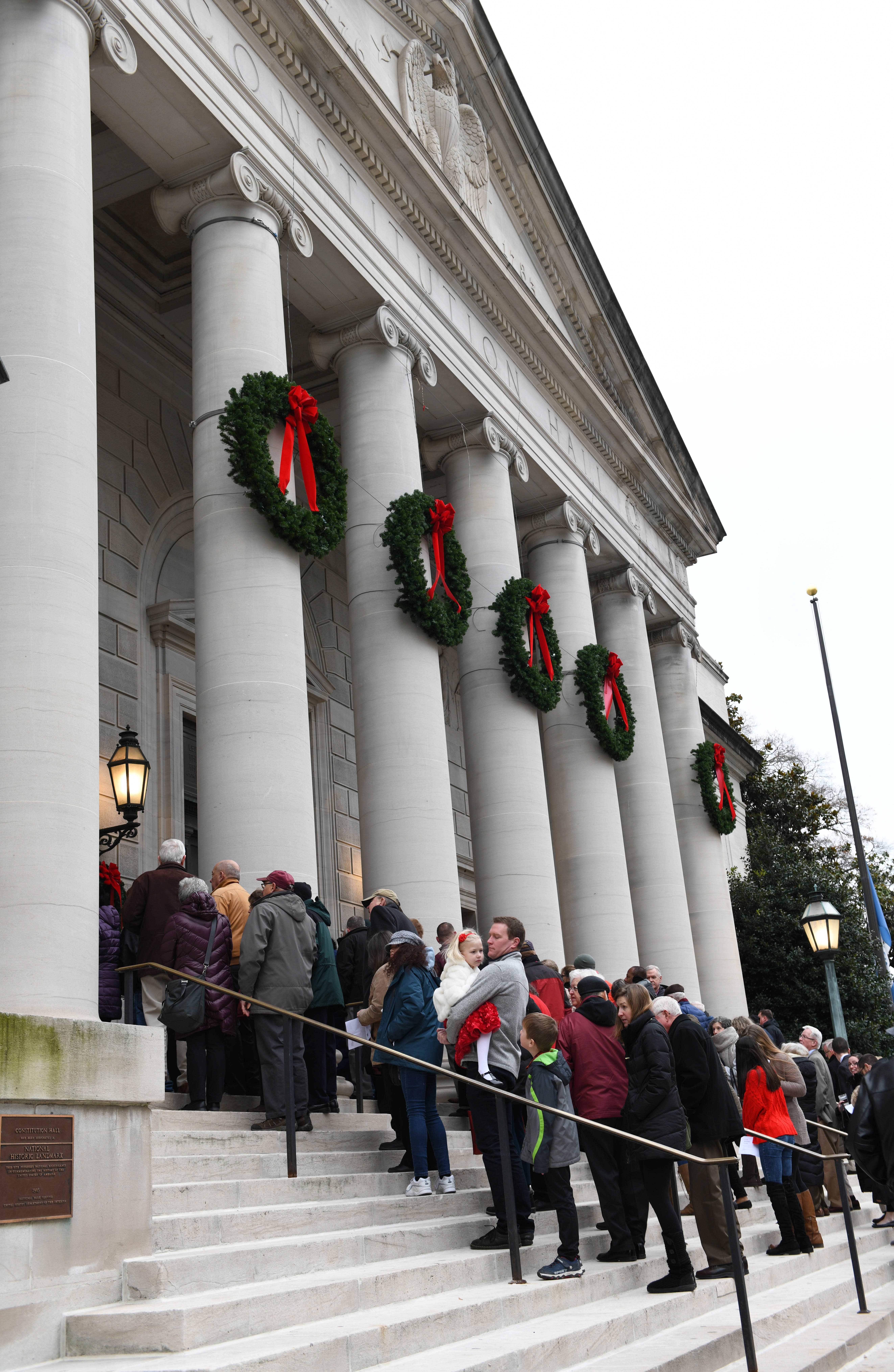 U.S. Air Force Band performs holiday concert > Joint Base Andrews > News