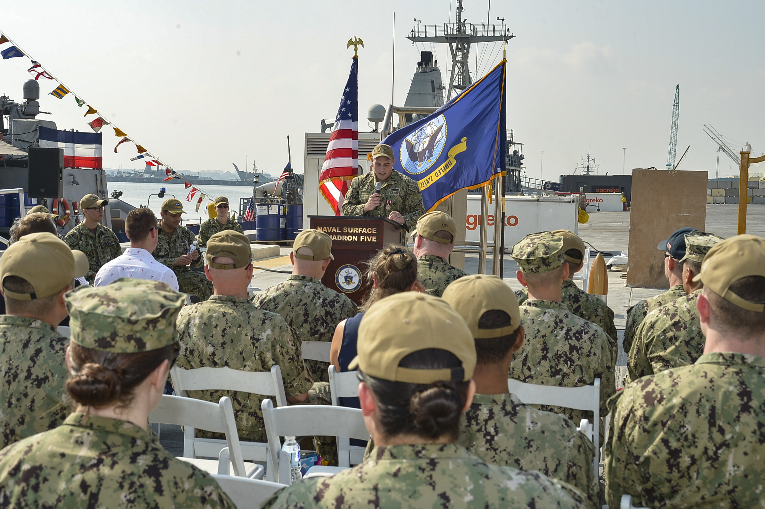 New CO to Command Chinook > U.S. Naval Forces Central Command > Display