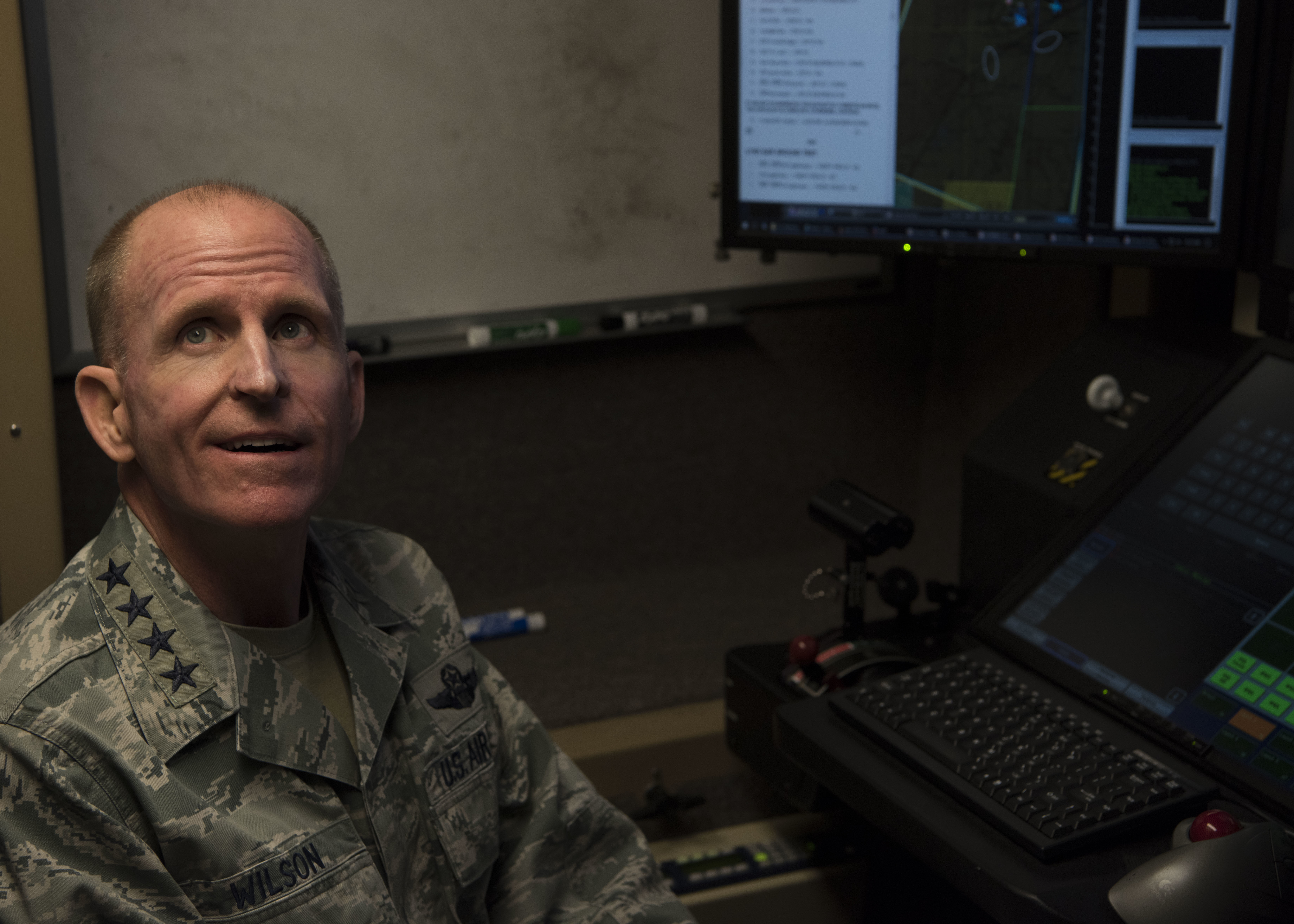 Gen. Stephen Wilson visits Holloman > Holloman Air Force Base > Display