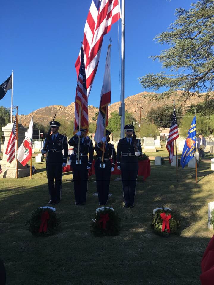 Team March Participates in Wreaths Across America > March Air Reserve ...