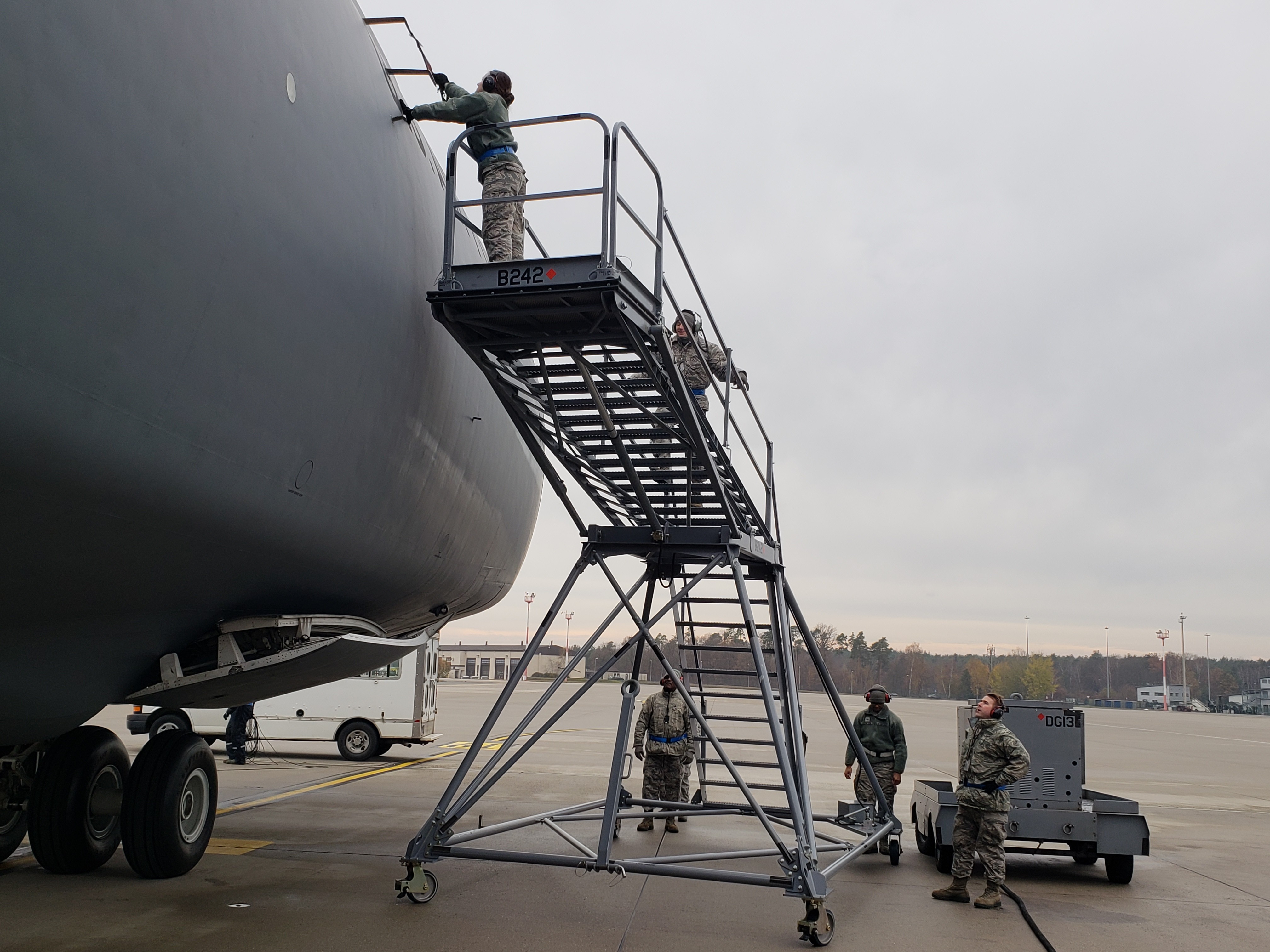 Dover reservists key to total force training overseas > Dover Air Force ... Dover reservists key to total force training overseas > Dover Air Force ...
