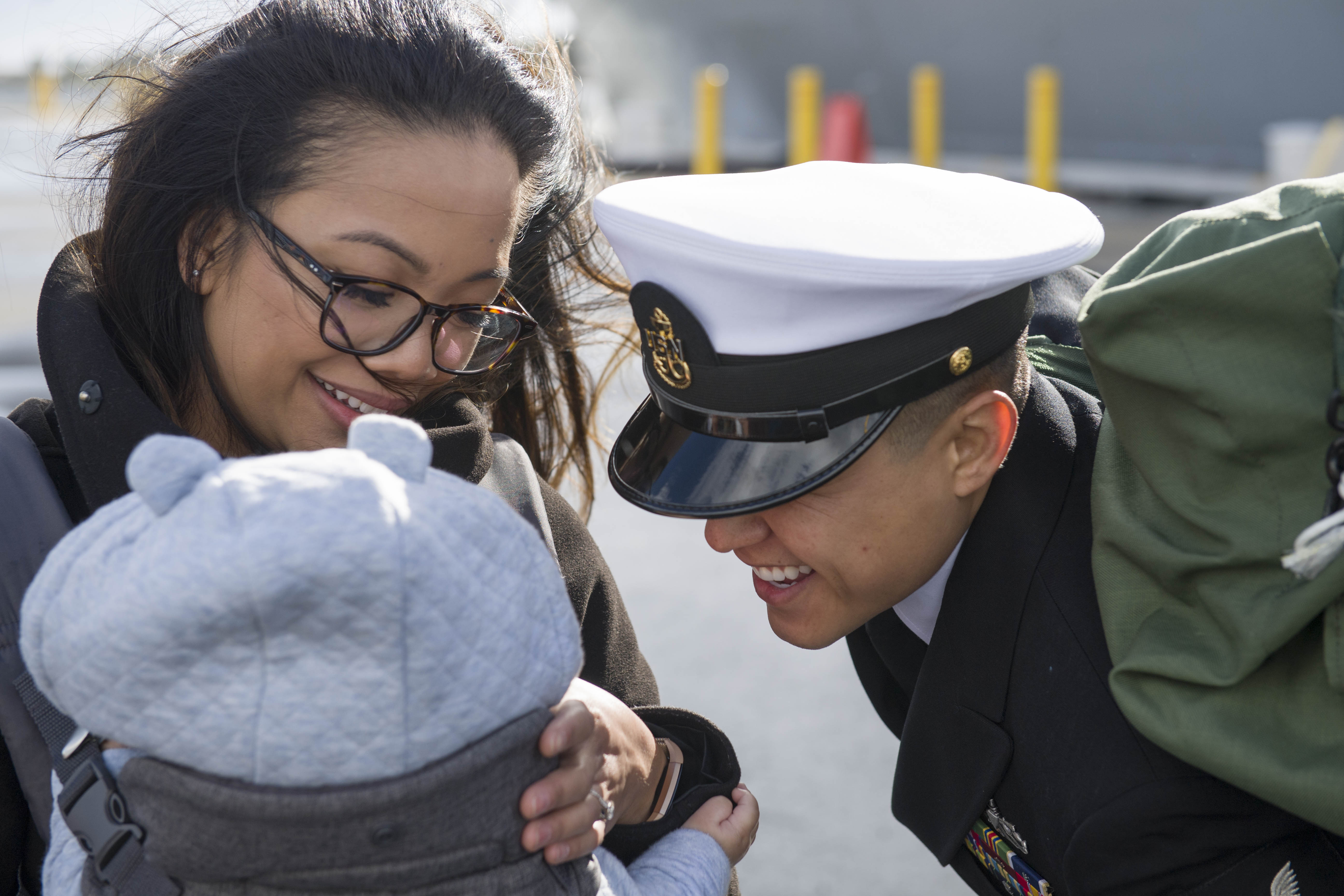 USS The Sullivans Returns > United States Navy > News Stories