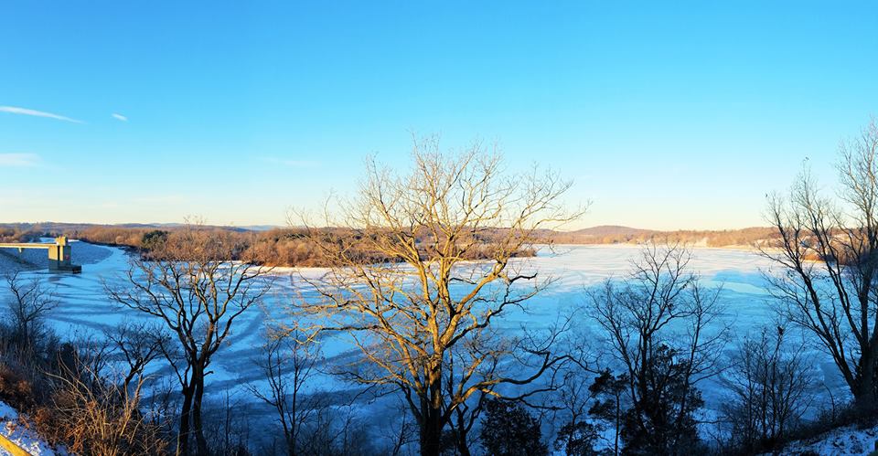 Blue Marsh Lake in the winter