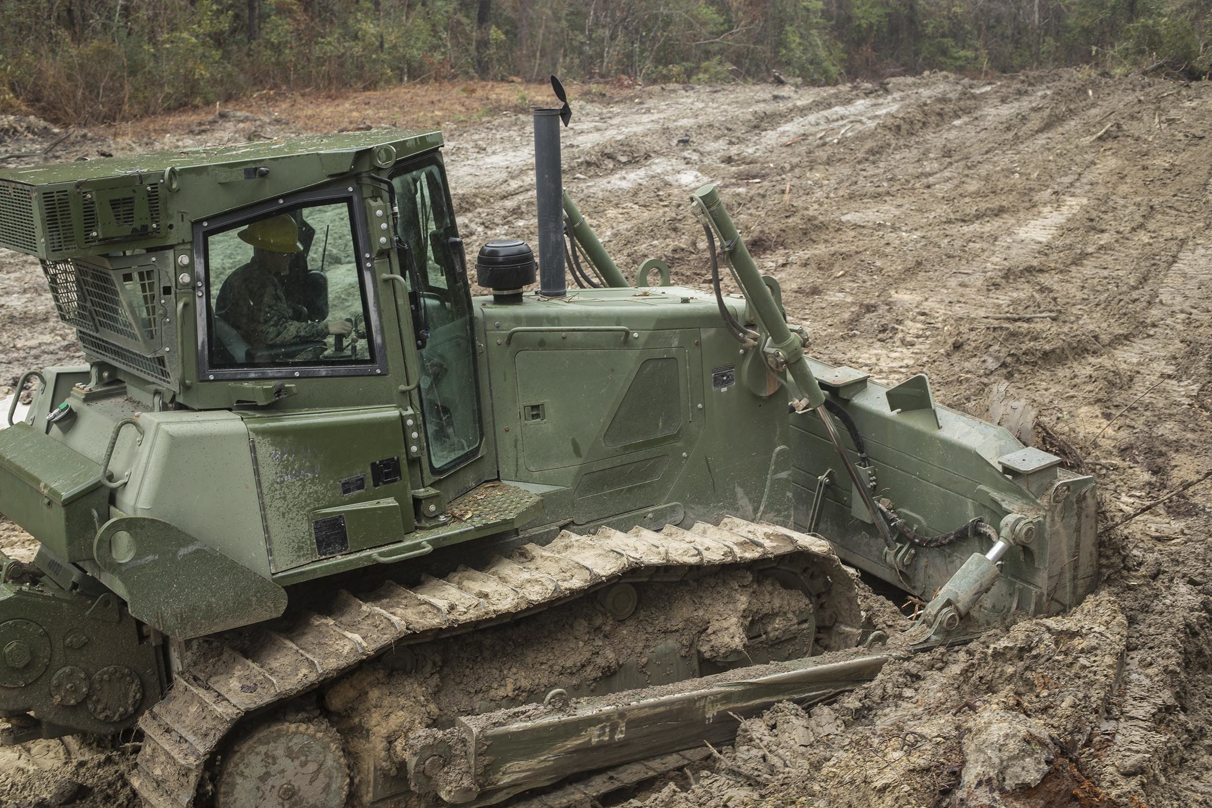 8th Engineer Support Battalion demolishes Dodge City > 2nd Marine ...