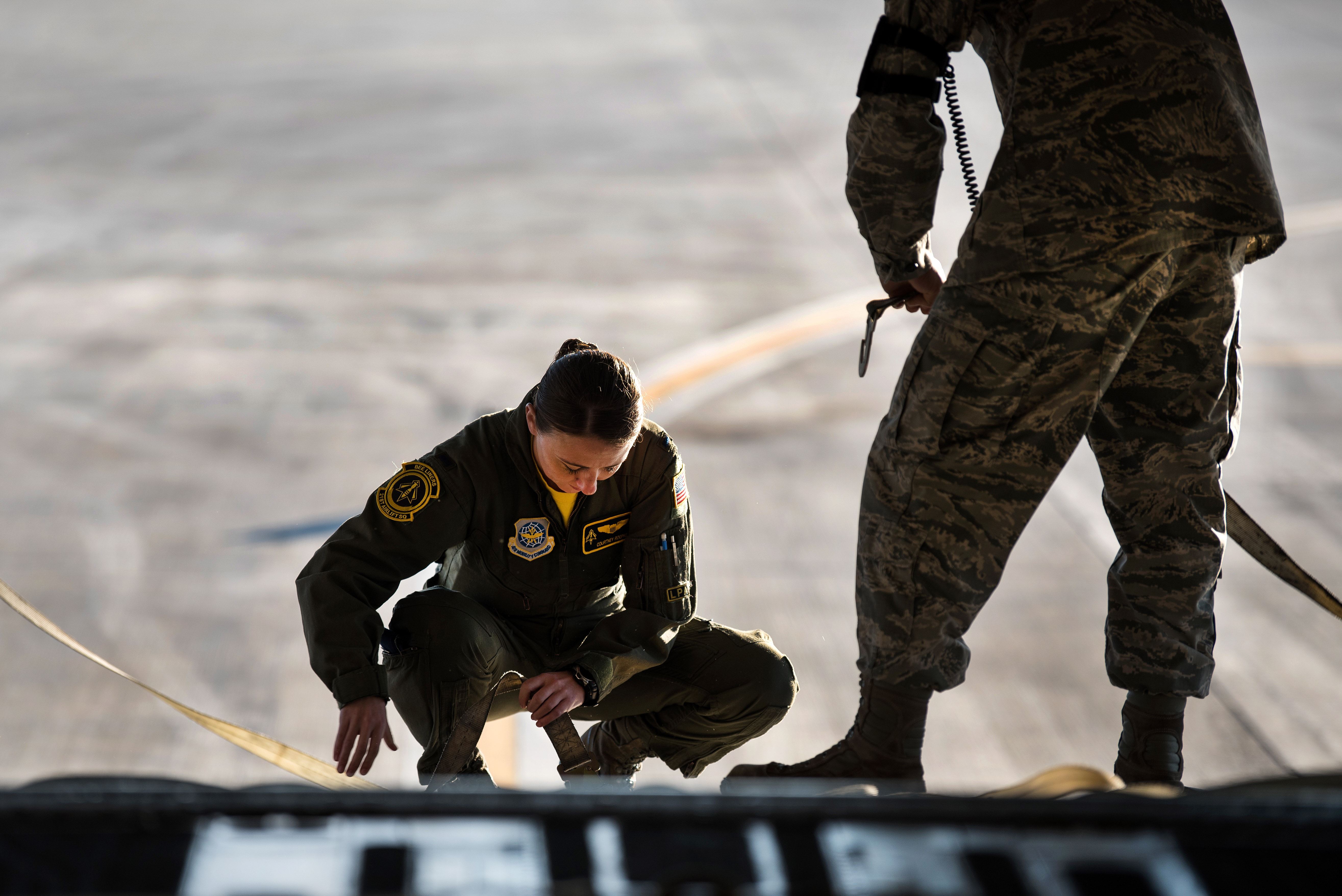 Adjusting Cargo Straps