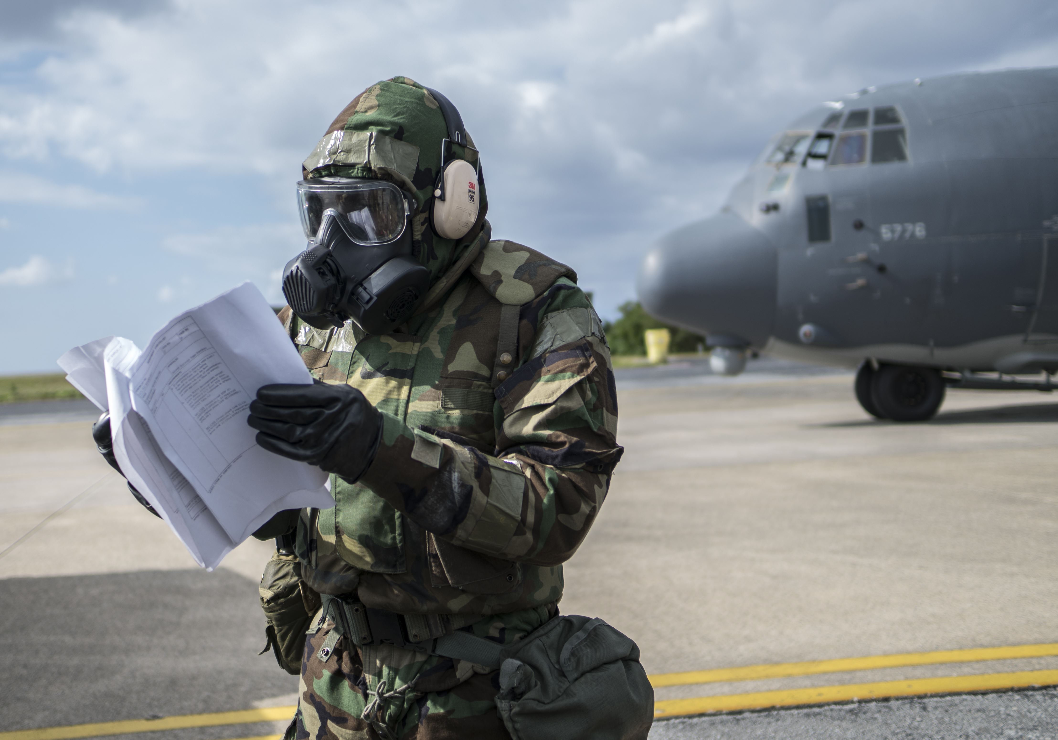 353rd SOMXS practices aircraft launch and recovery in protective gear
