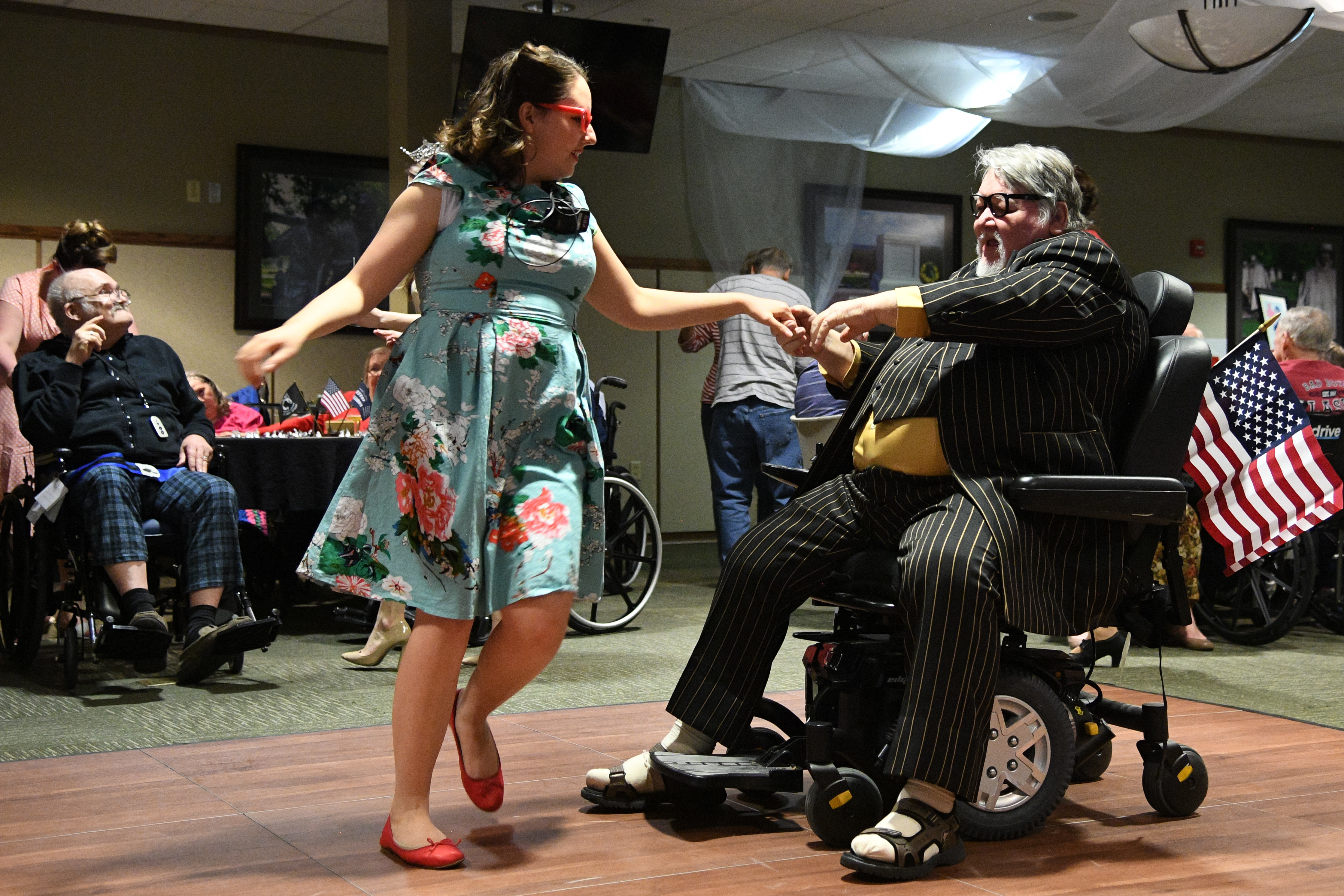 Airmen, veterans move 'n groove at Valentine's dance > Hill Air Force ...