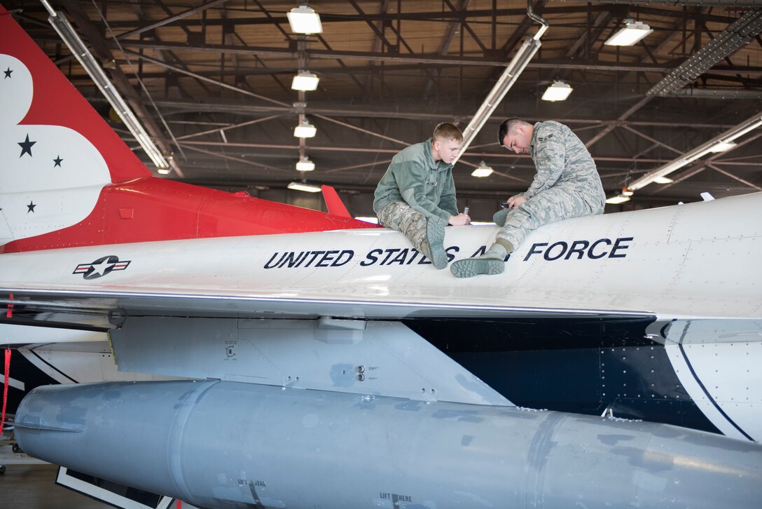 362nd TRS crew chief apprentice course