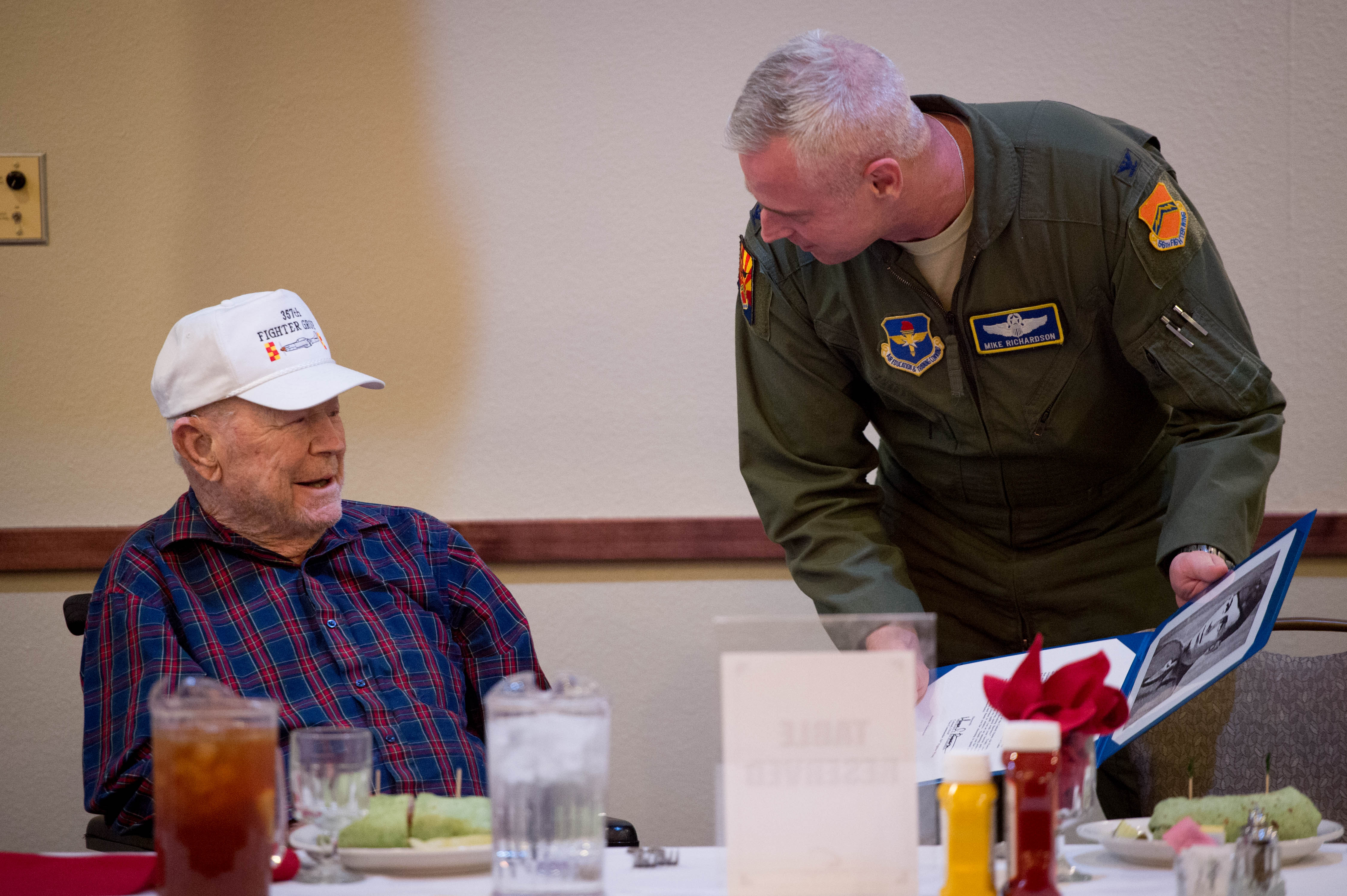 Airpower pioneer Brig. Gen. Chuck Yeager visits Luke > Luke Air Force ...