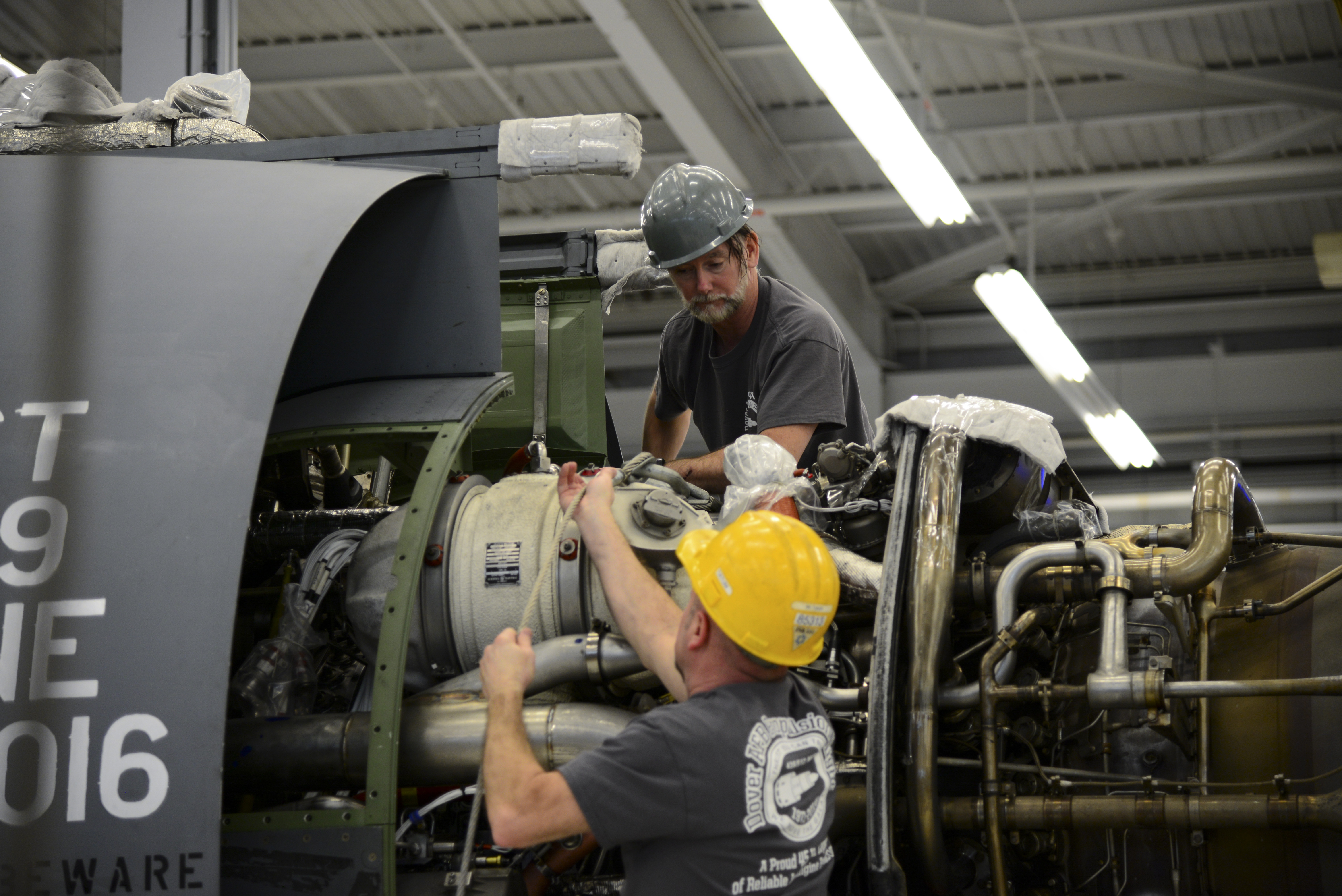 End of an era: Air Force, Team Dover say goodbye to last TF-39 engine ...