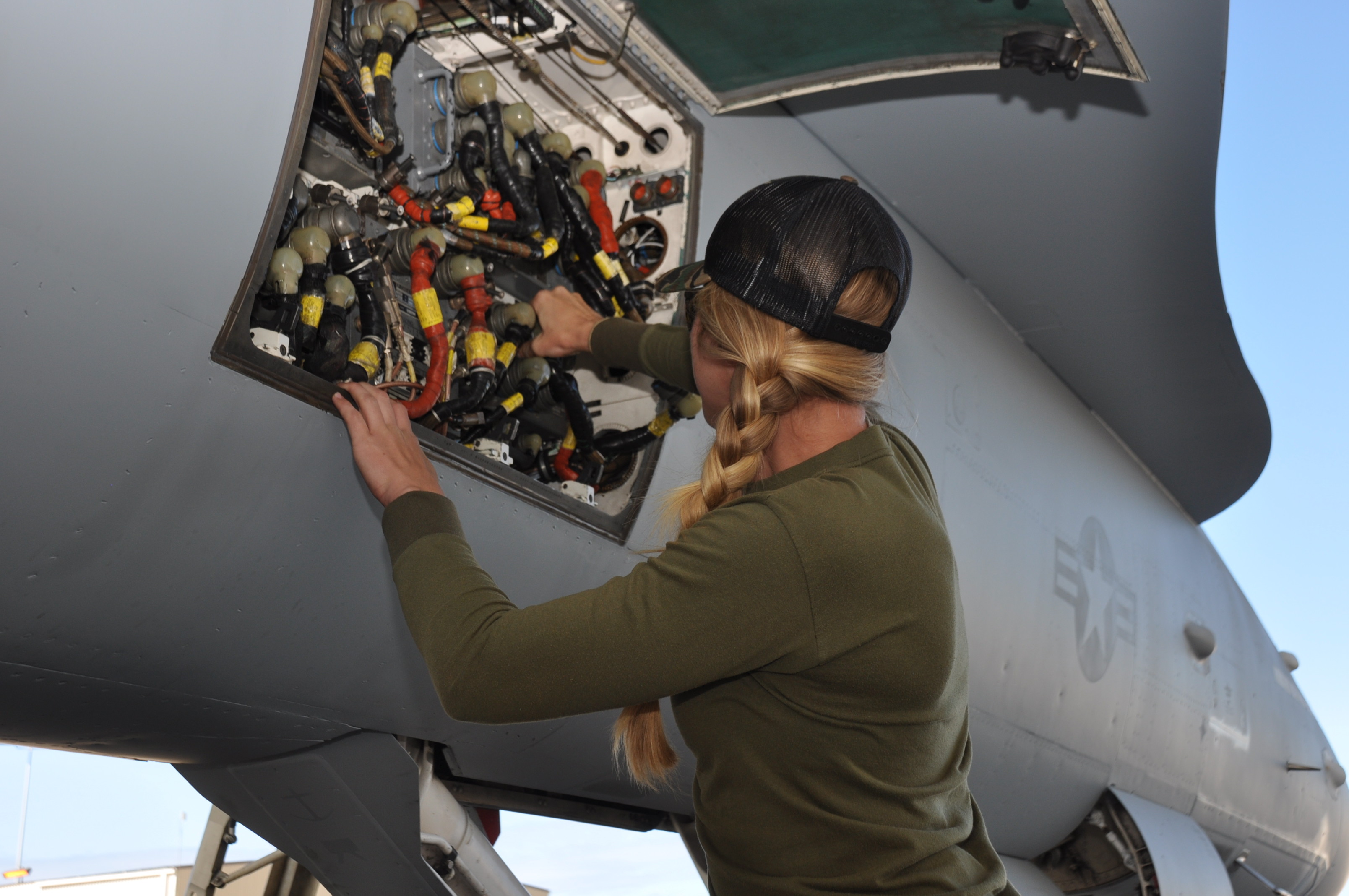 FRCSW Test Line: Ensuring Quality Aircraft to the Fleet > Fleet ...