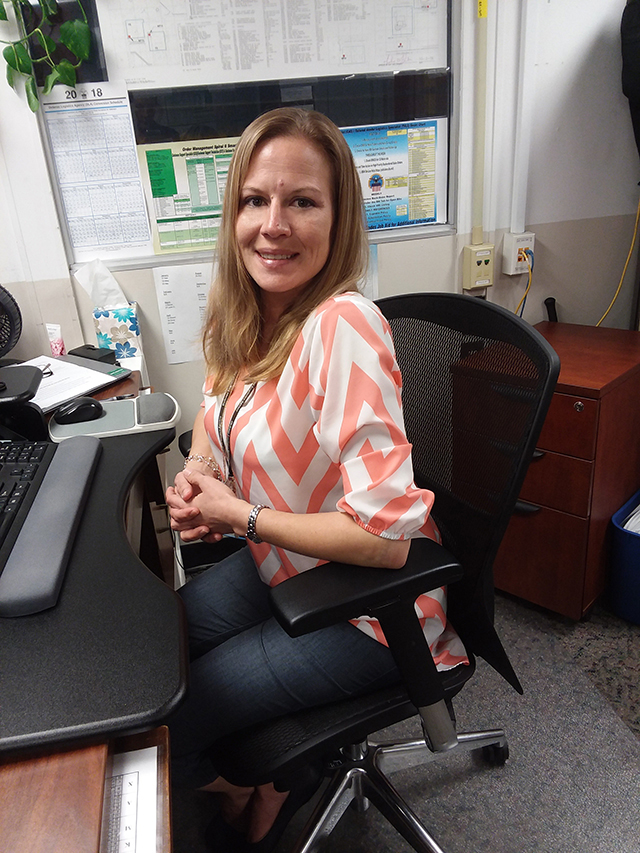 Employee Spotlight: Nicole Smith > Defense Logistics Agency > DLA ...