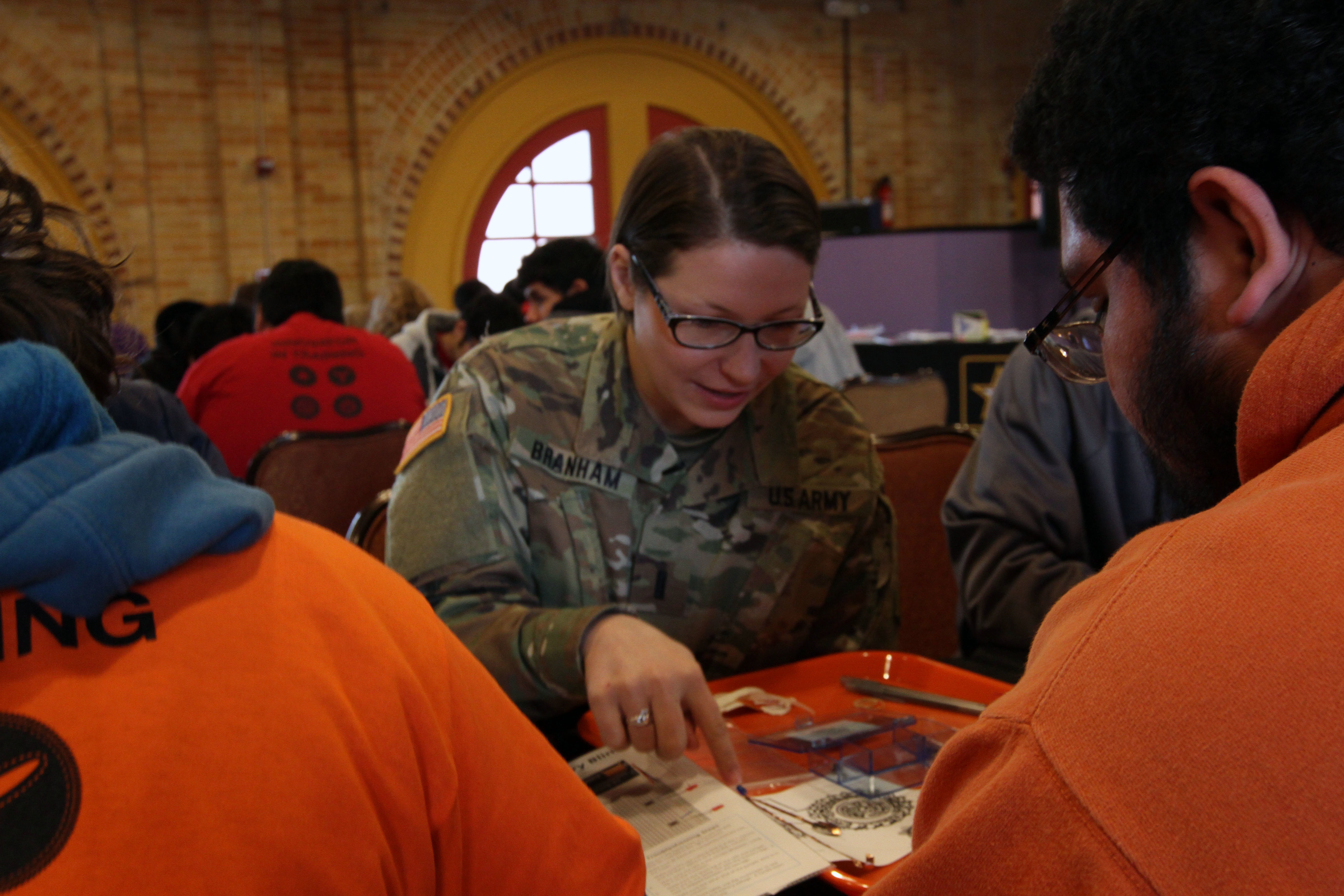 Army showcases STEM for local high school students > U.S. Army Reserve ...
