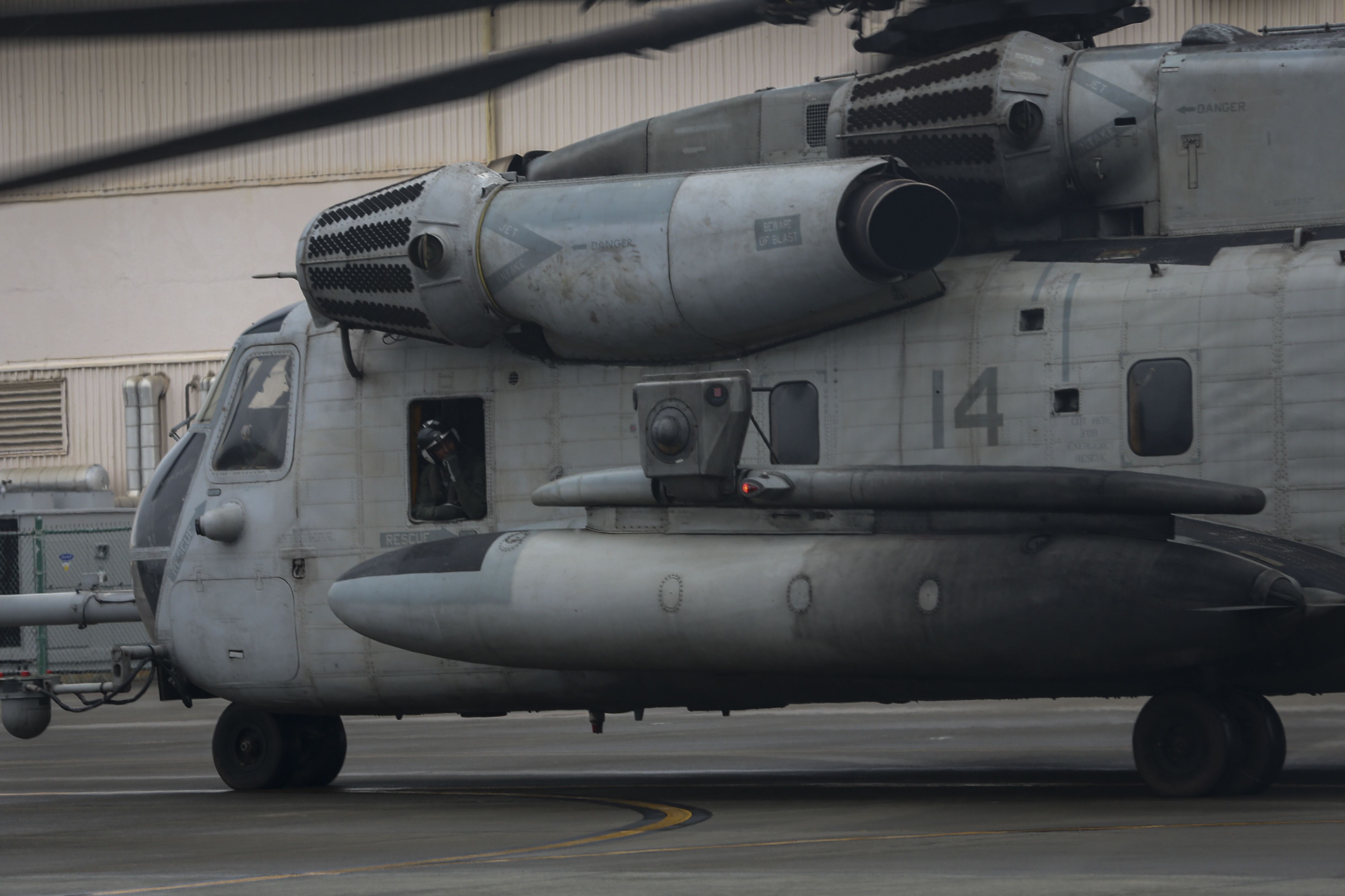 HMH-463 conducts island fly-over, employs majority assets > Marine ...